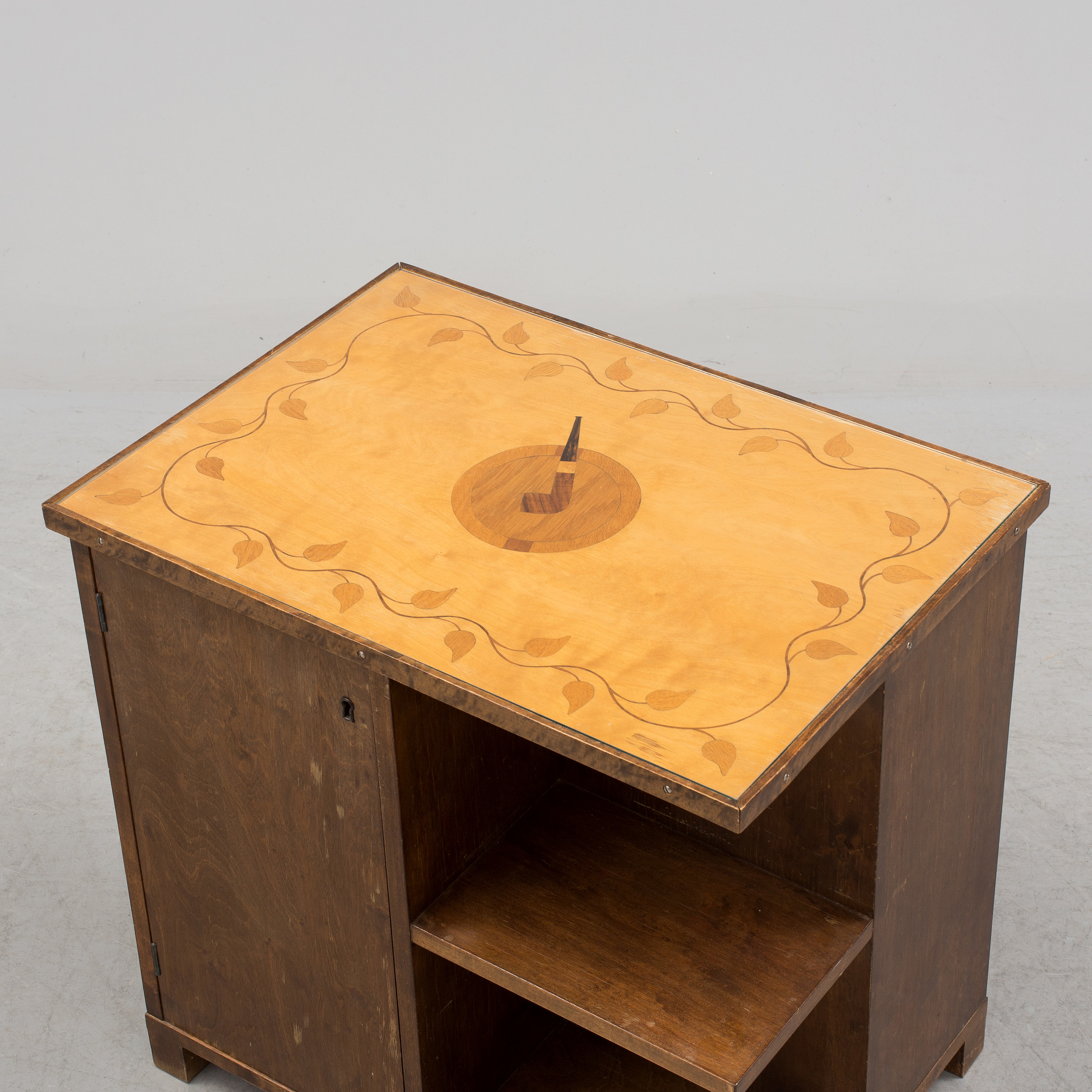 A 1930´s Art Deco table. - Bukowskis