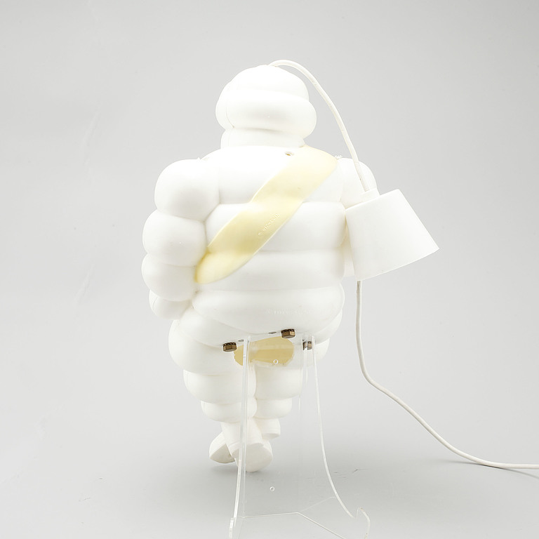 A plastic Michelin Man Lamp from 1966. - Bukowskis