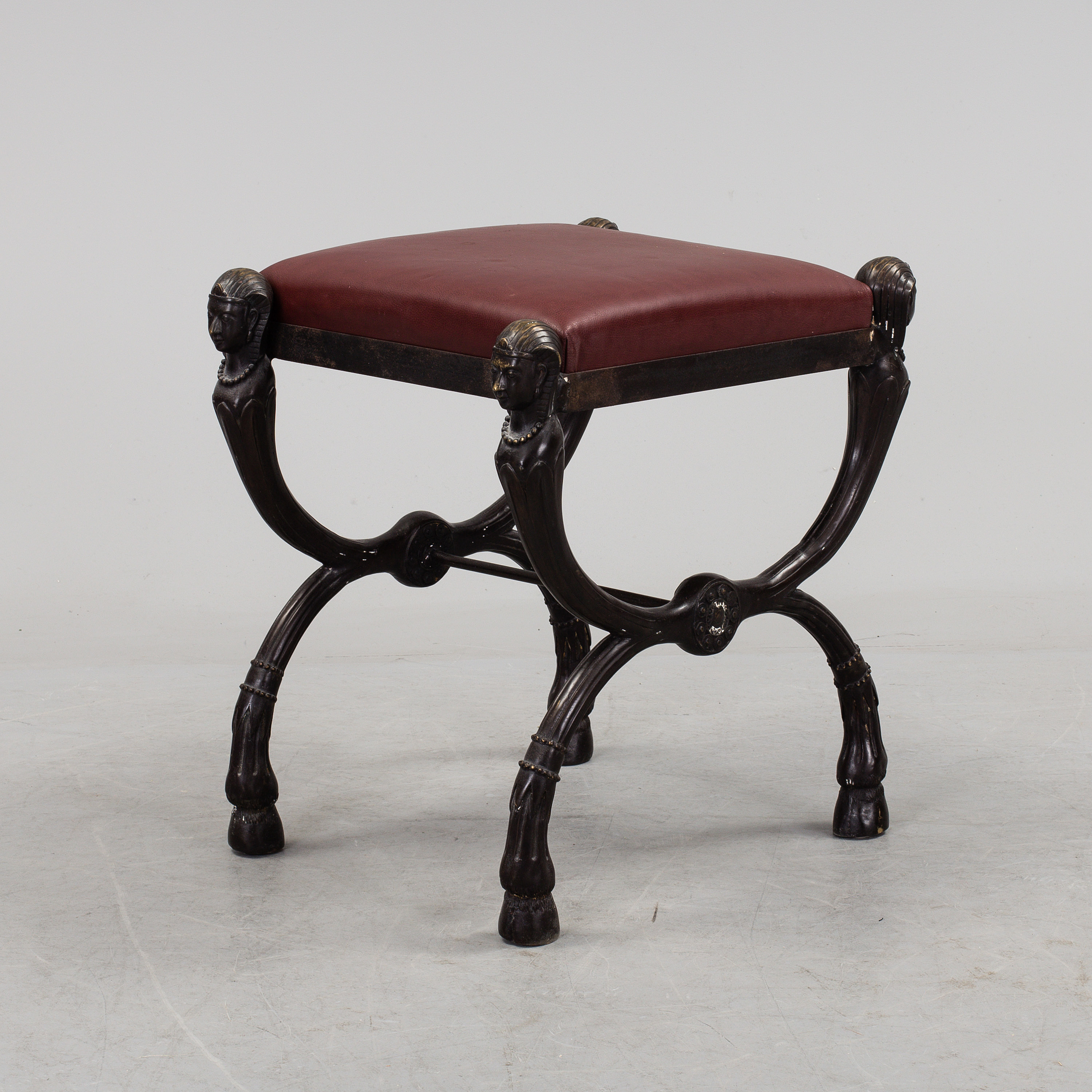 TABURETT, empirestil, metall, 1900-talets första fälft. - Bukowskis