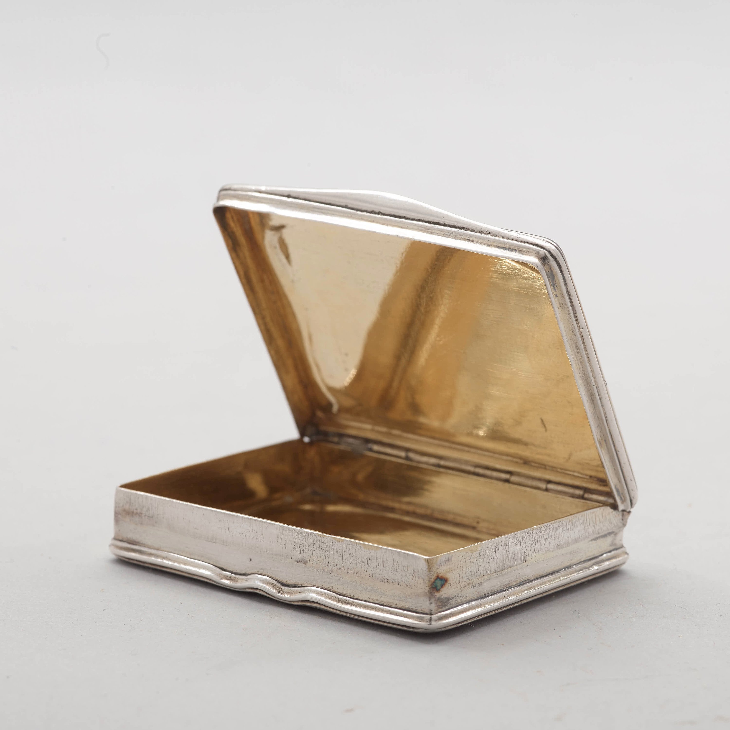 A French 18th century parcel-gilt silver snuff-box, unidentified marks ...