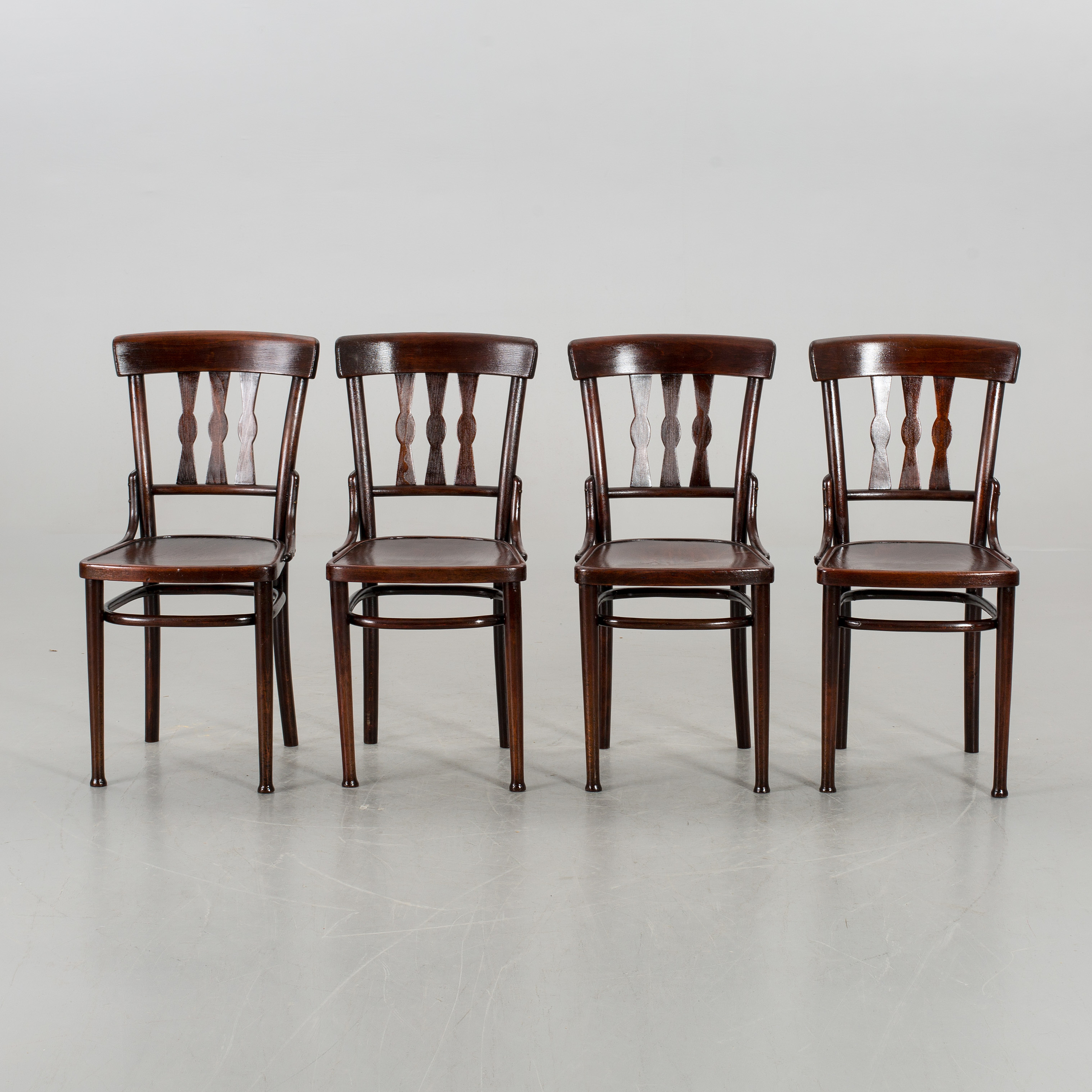 Four chairs. - Bukowskis