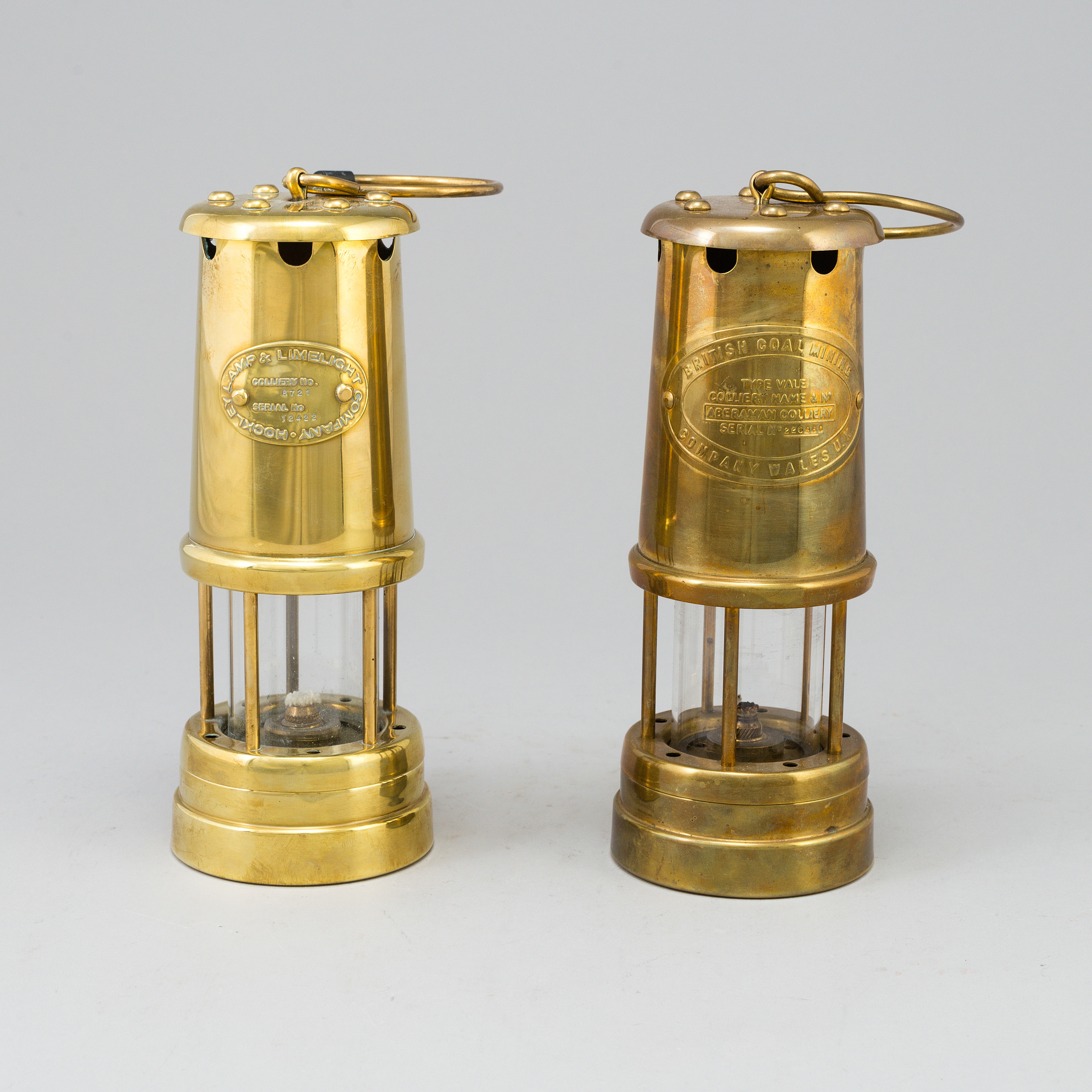 LYKTOR, 2 st, s k gruvlyktor, sent 1900-tal. - Bukowskis