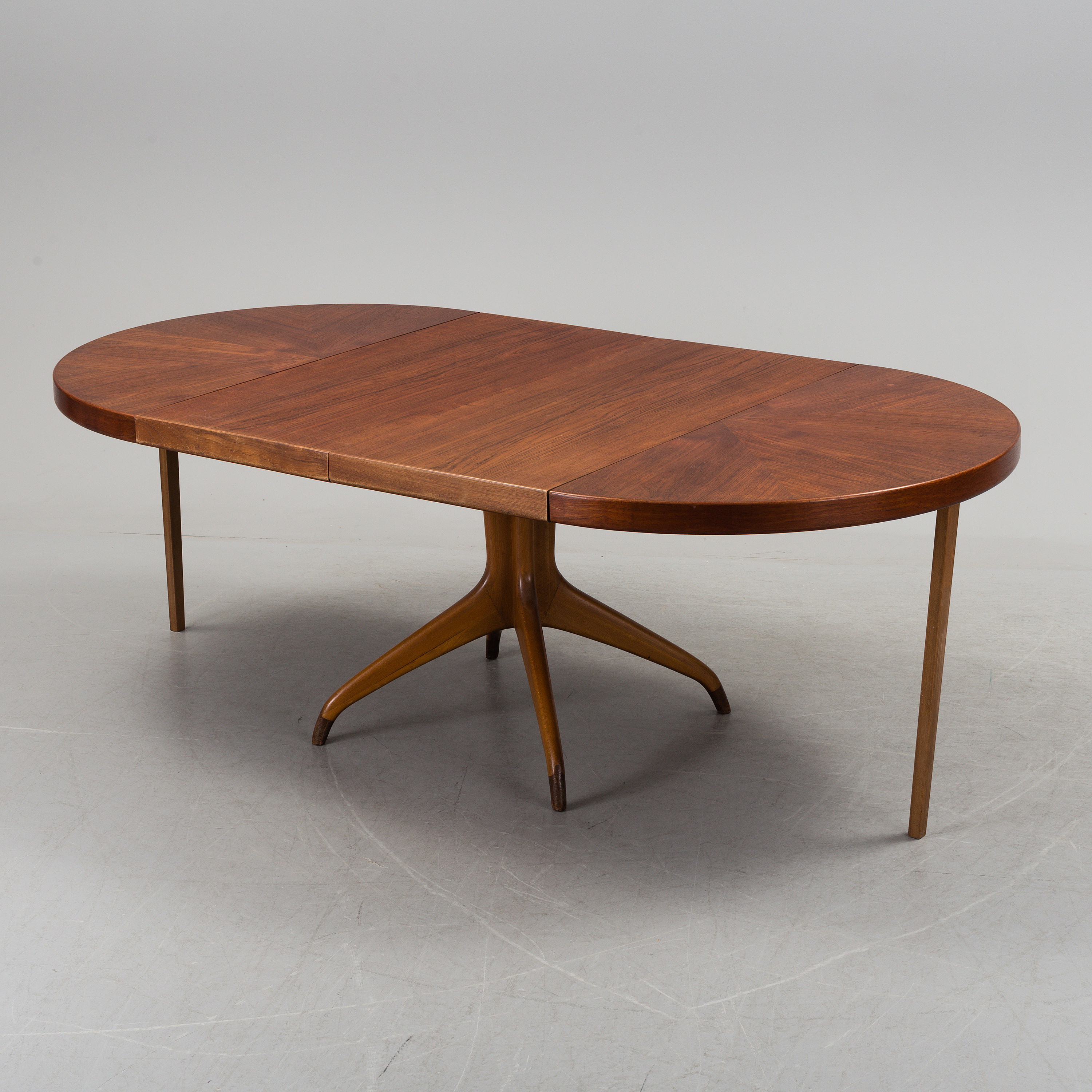 DAVID ROSÉN, a mid 20th century table. - Bukowskis
