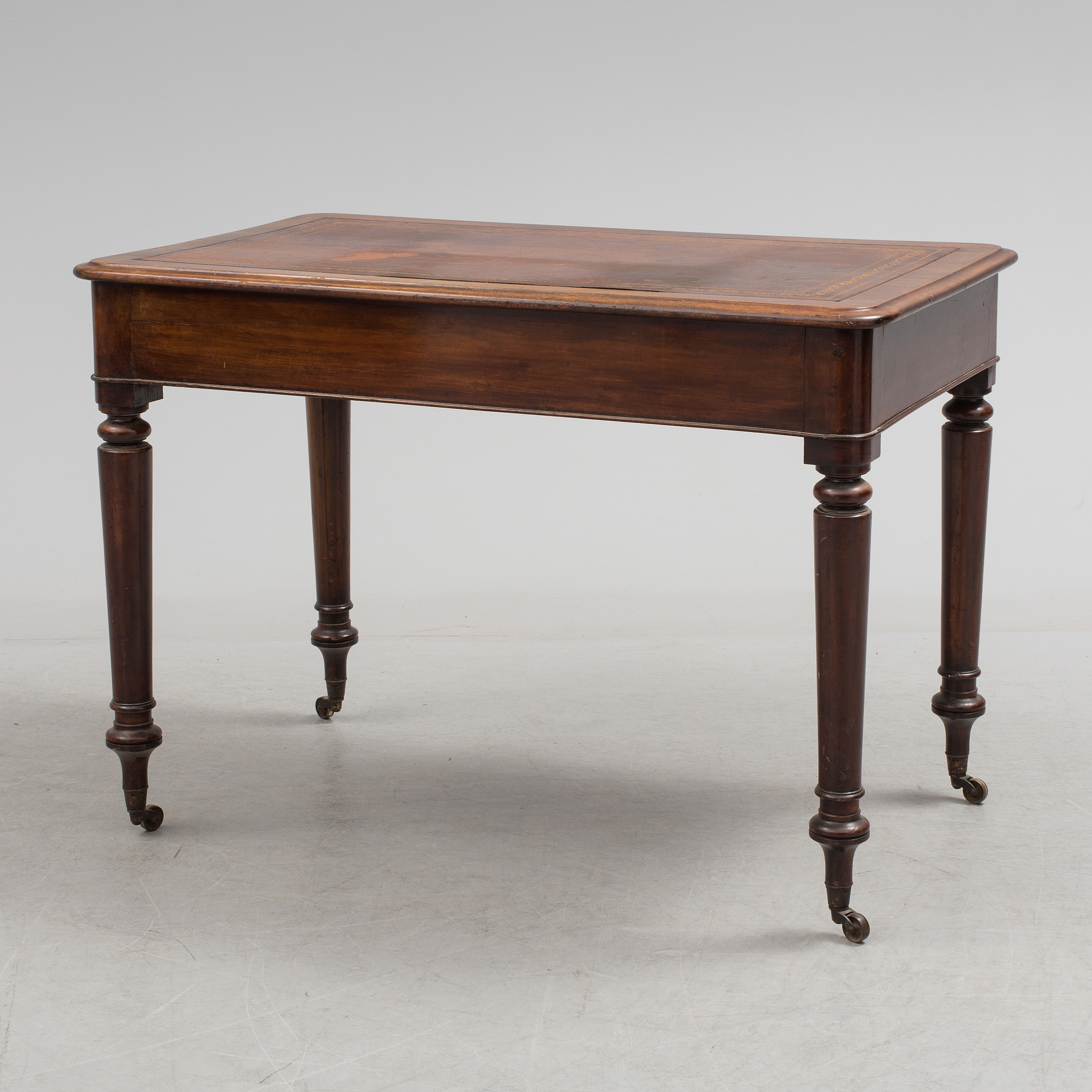 An early 1900s writing desk. - Bukowskis