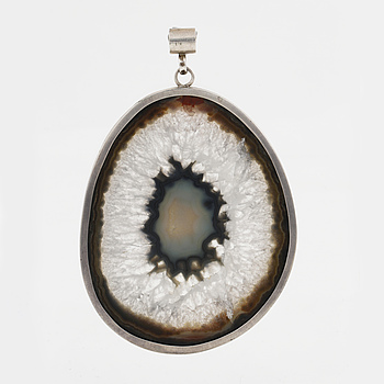 HÄNGE, med agat, Karl Ingmar Johansson, Göteborg, 1978. - Bukowskis