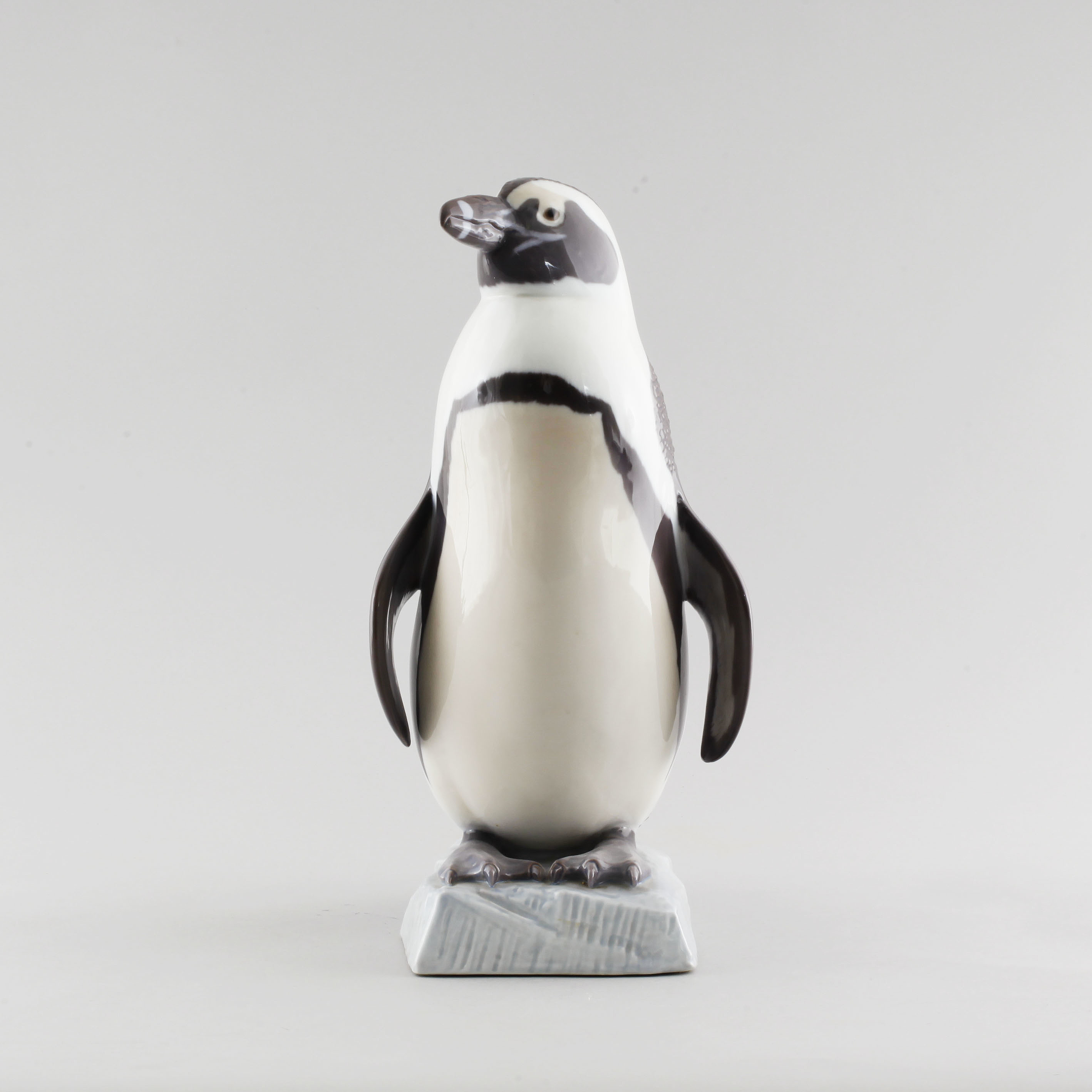 BING & GRØNDAHL, AXEL LOCHER, figurin, skulptur, 1900-talets andra ...