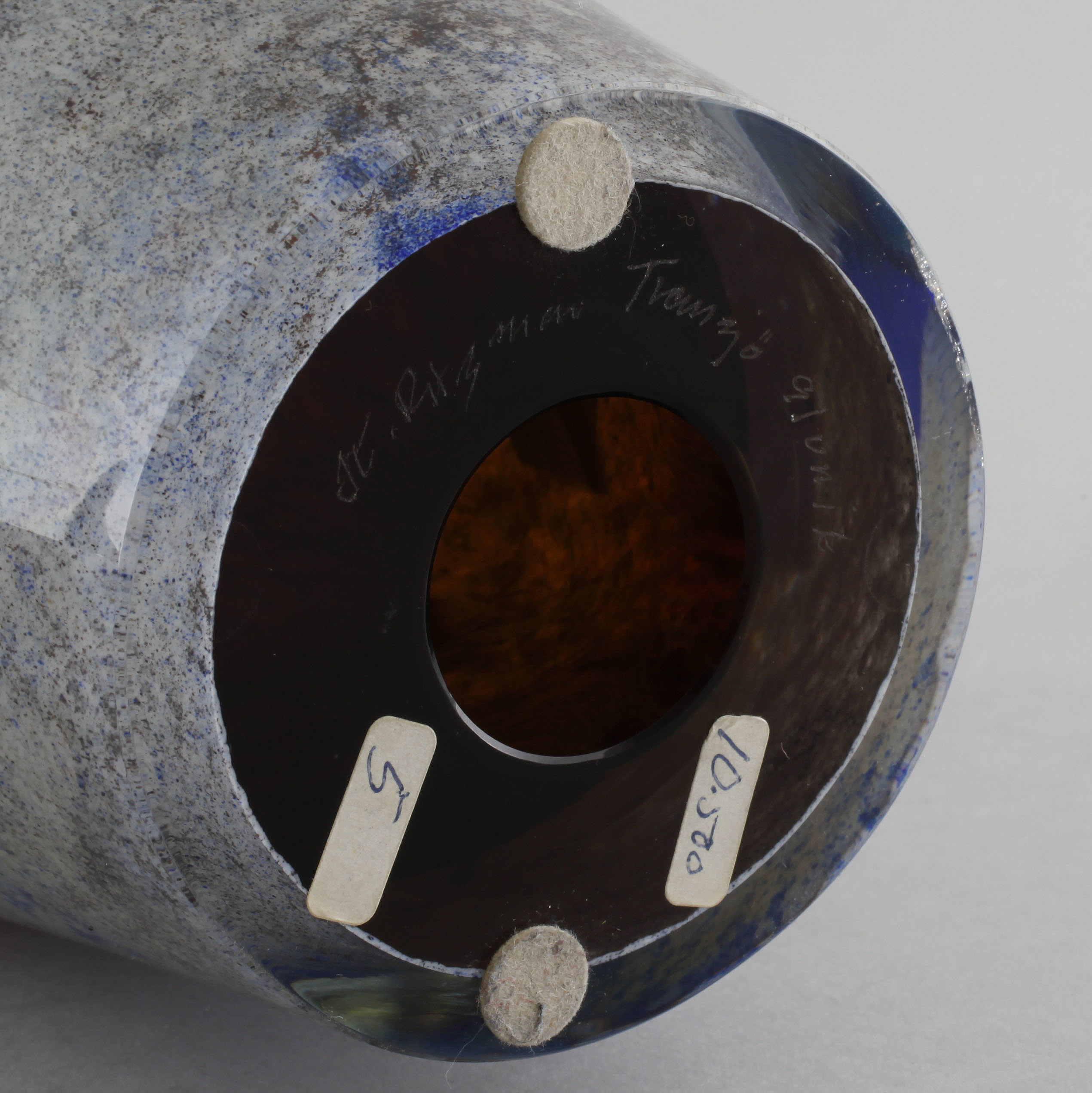 JAN-ERIK RITZMAN, a glass object, signed. - Bukowskis