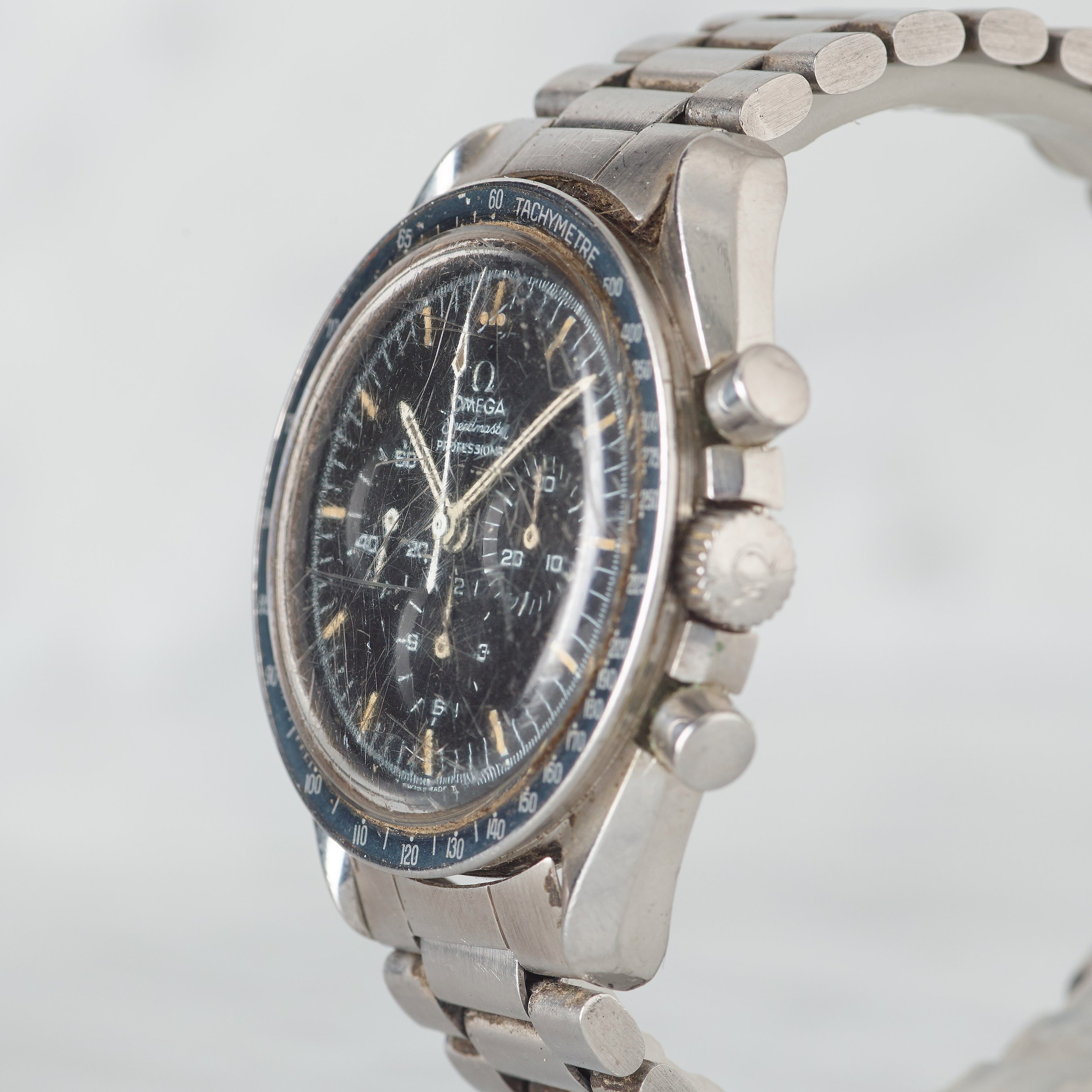 OMEGA, Speedmaster Professional (T SWISS MADE T), "Tachymetre", "220 ...