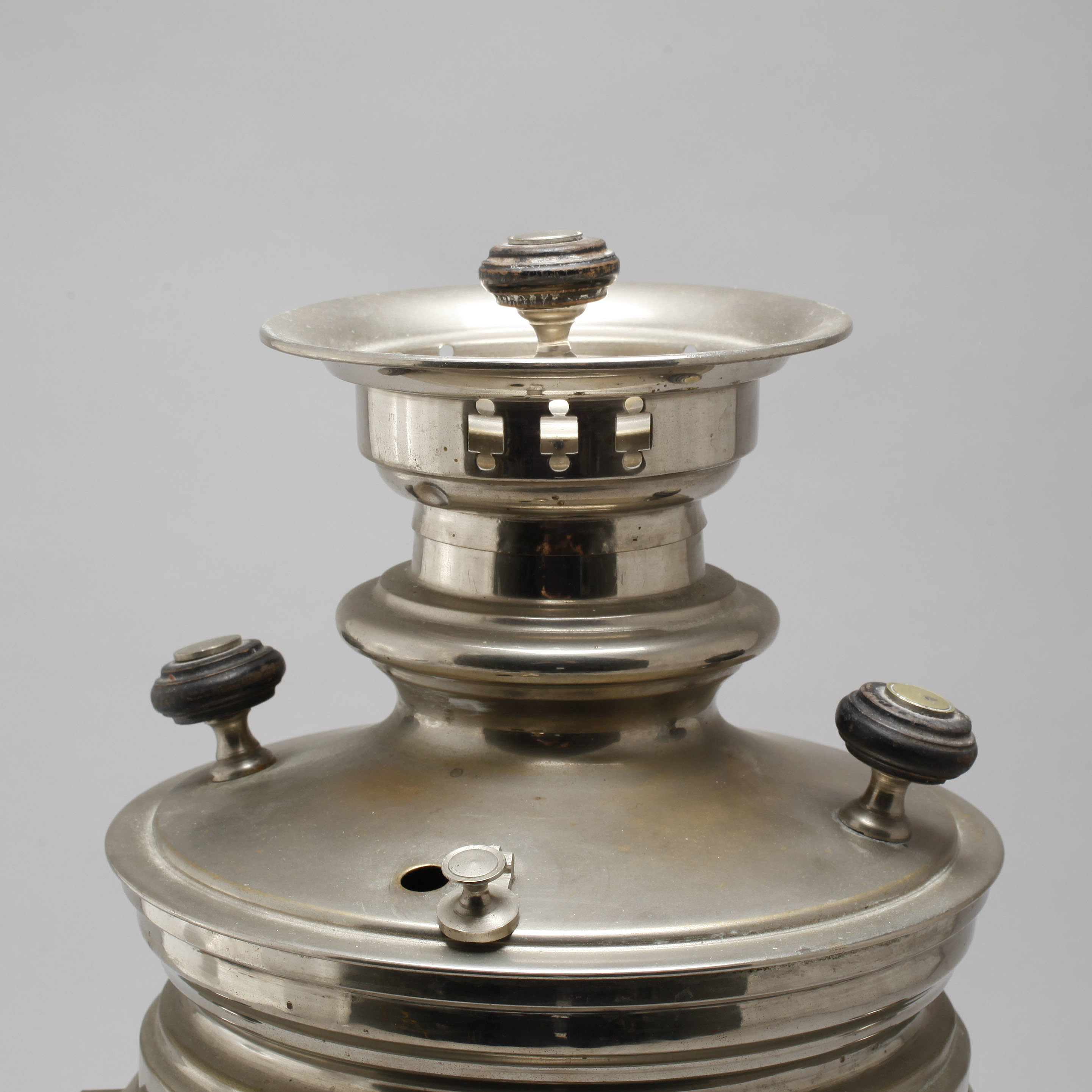 A metal samovar, Tula, Russia, early 20th century. - Bukowskis