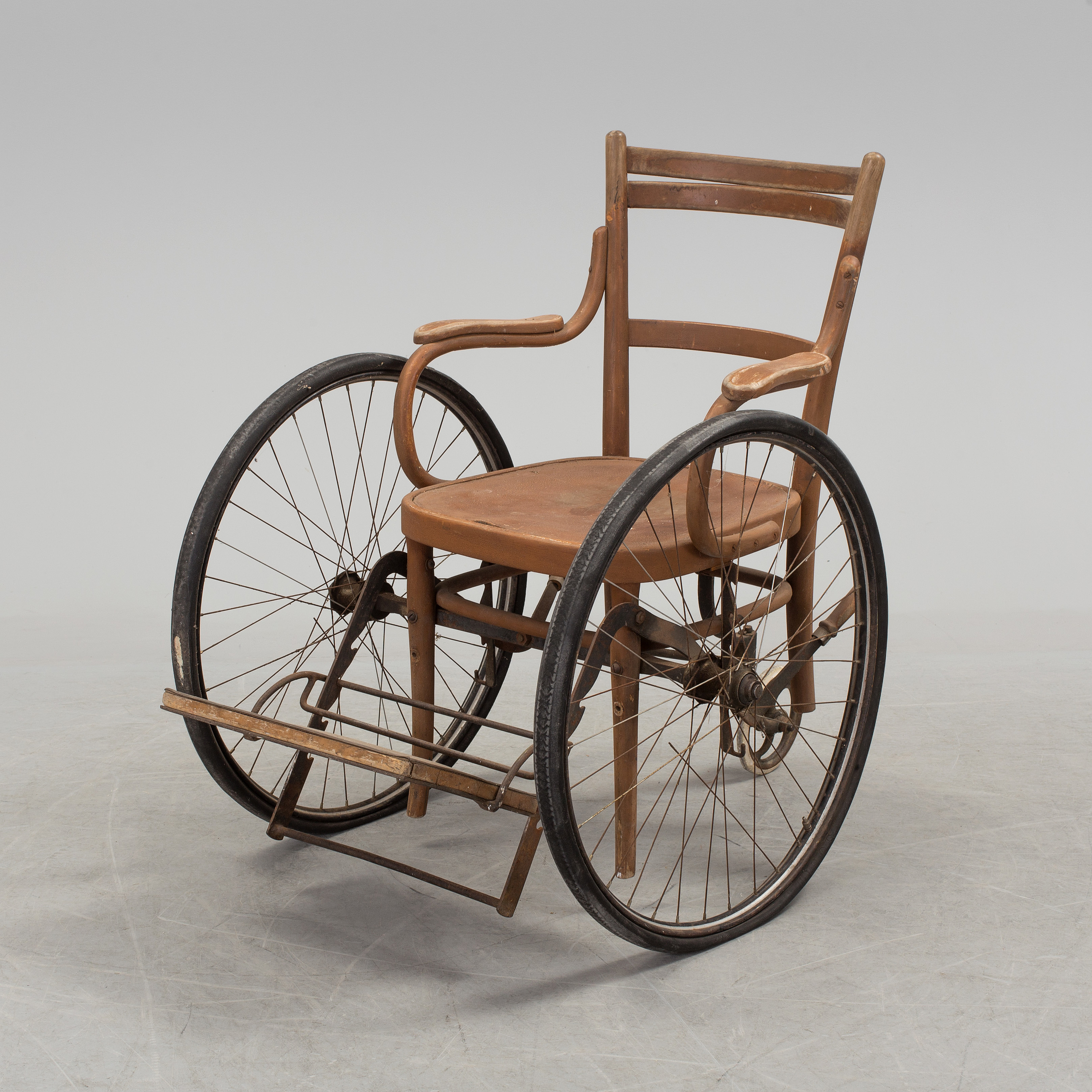 RULLSTOL, 1900-tal. - Bukowskis