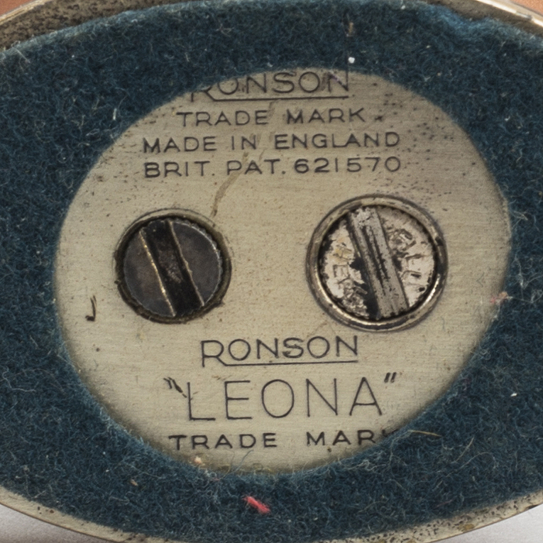 A SET OF 14 LIGHTERS BY CONSUL, RONSON ETC. - Bukowskis