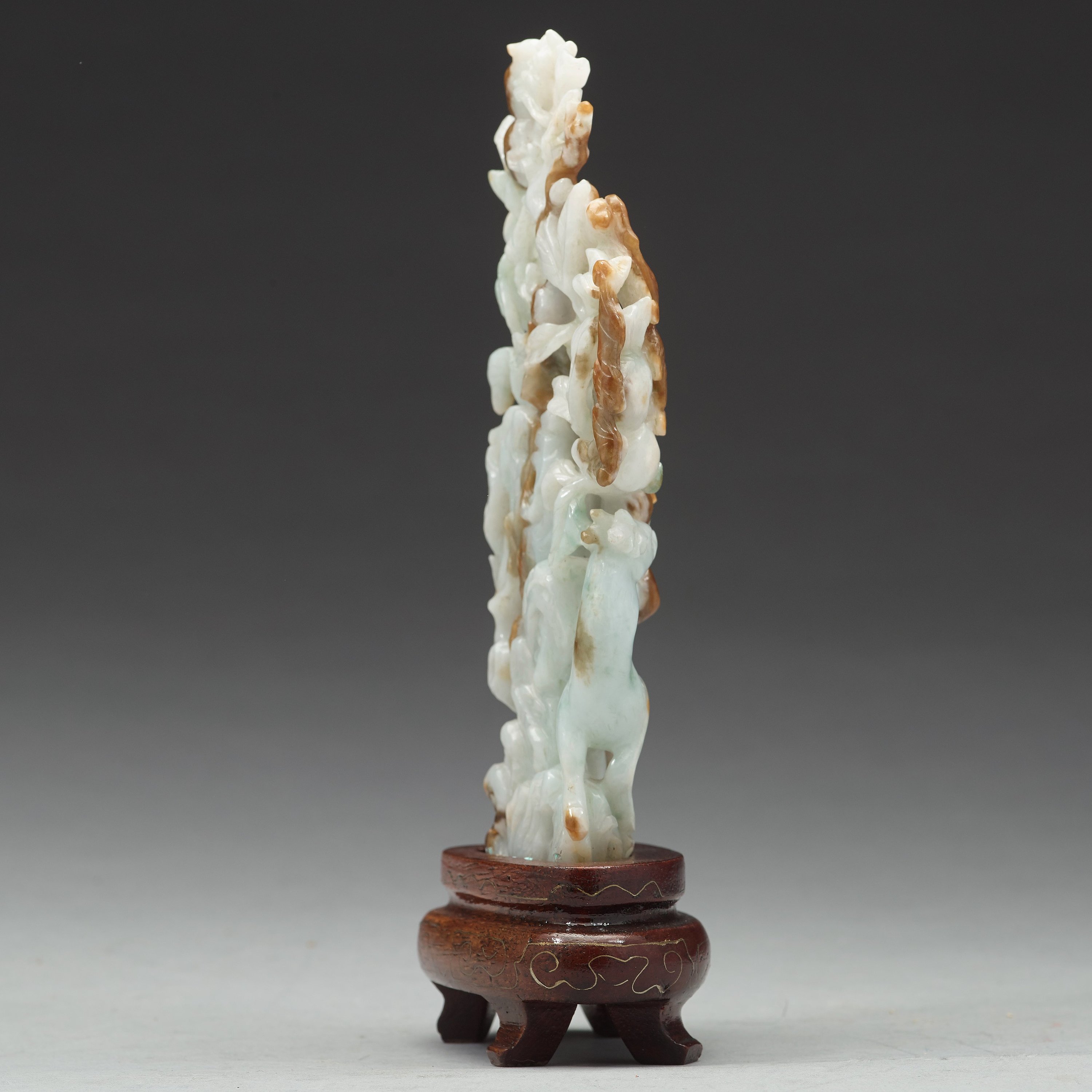 A Chinese nephrite sculpture, 20th Century. - Bukowskis