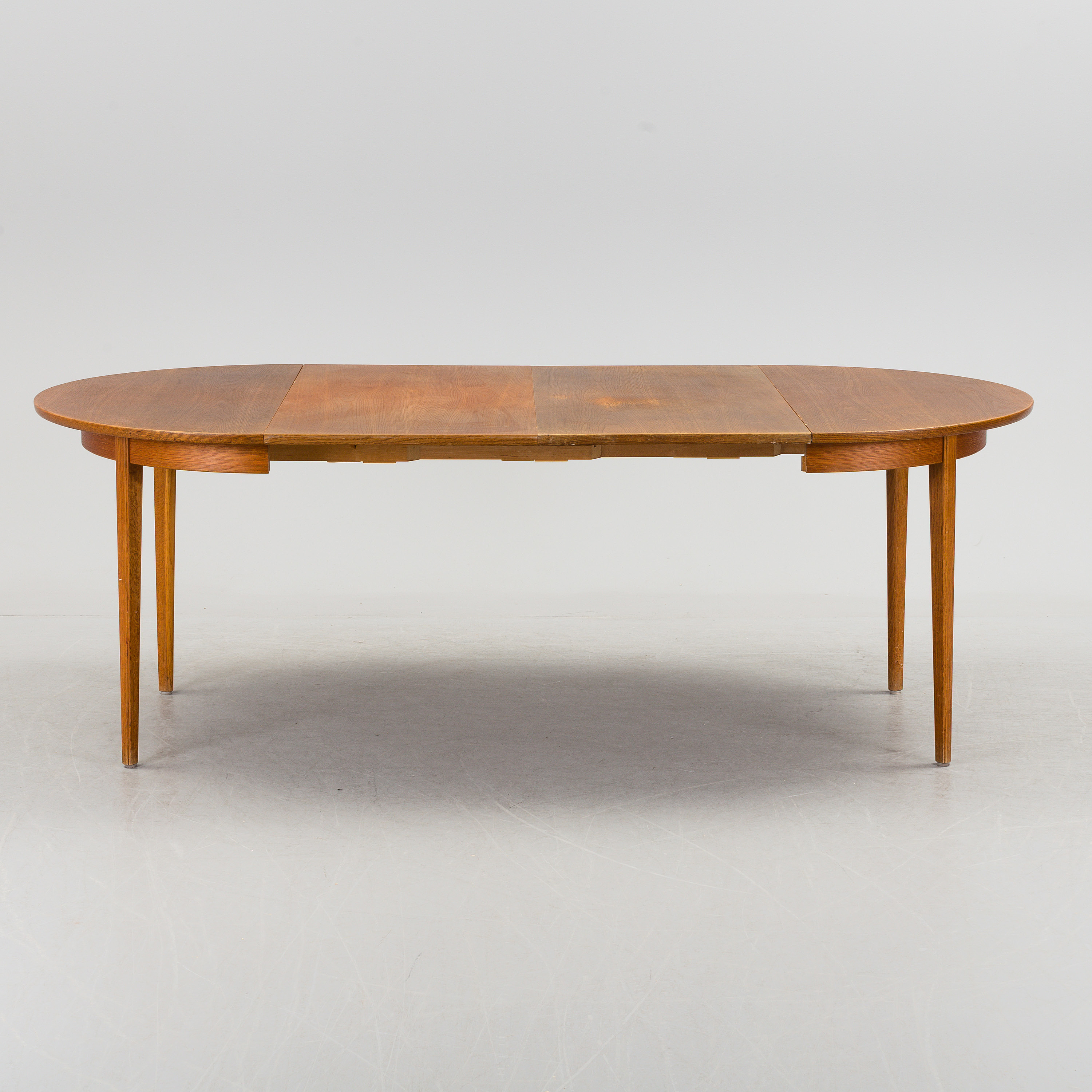 CARL MALMSTEN, bord, "Vardags". - Bukowskis