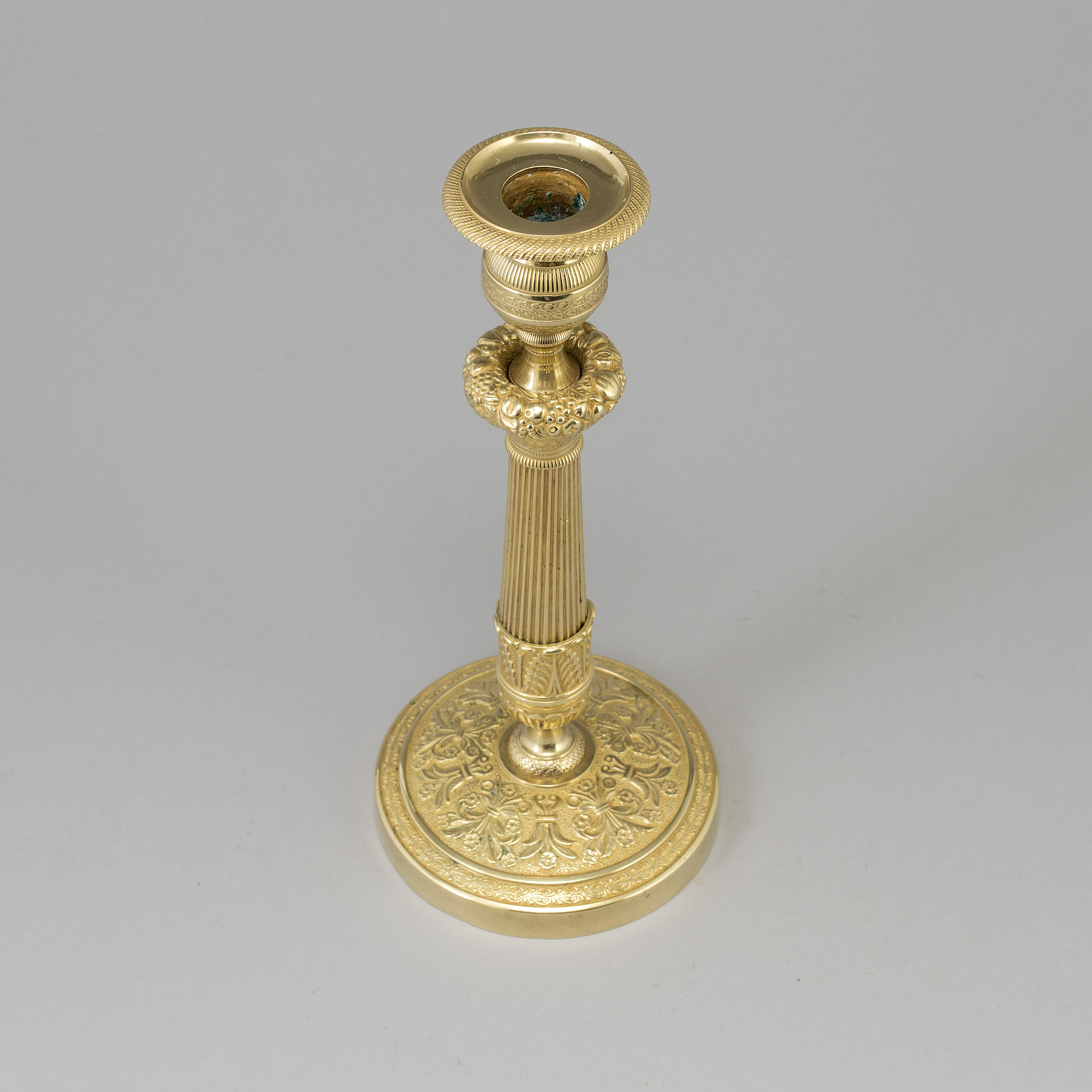 LJUSSTAKE, förgylld brons, empire, 1800-talets första hälft. - Bukowskis