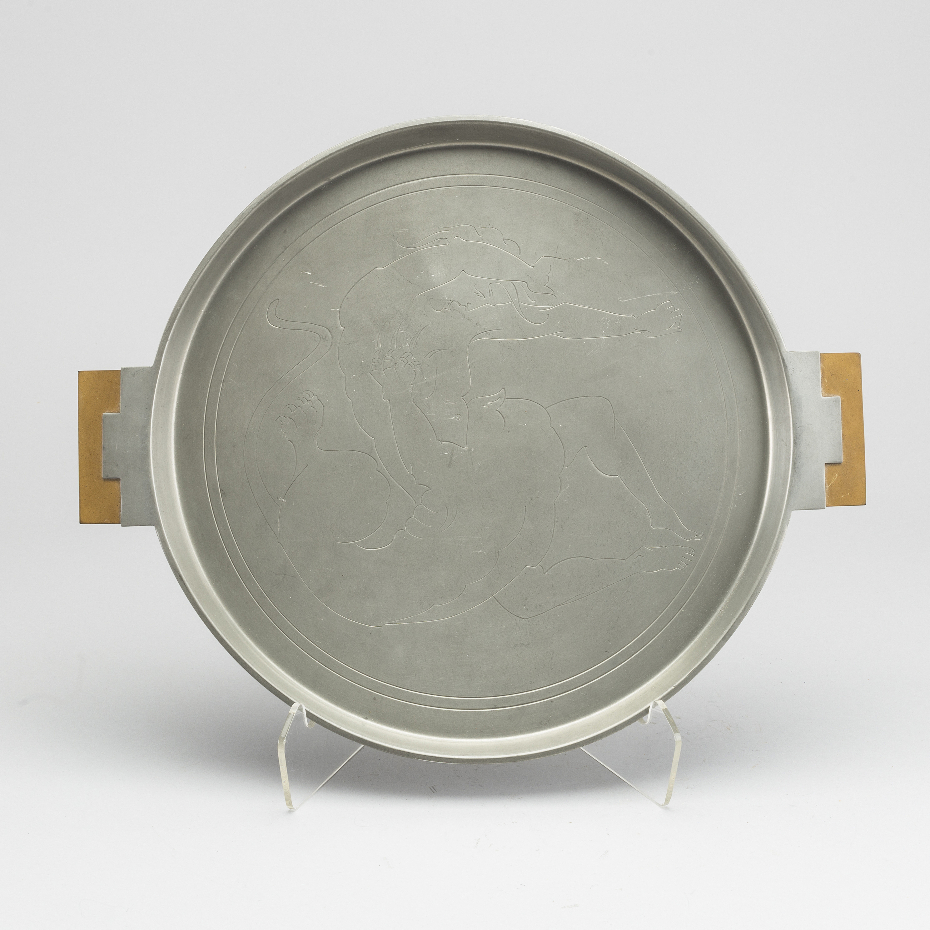 BRICKA, tenn, Ystad Metall AB, 1930-tal. - Bukowskis