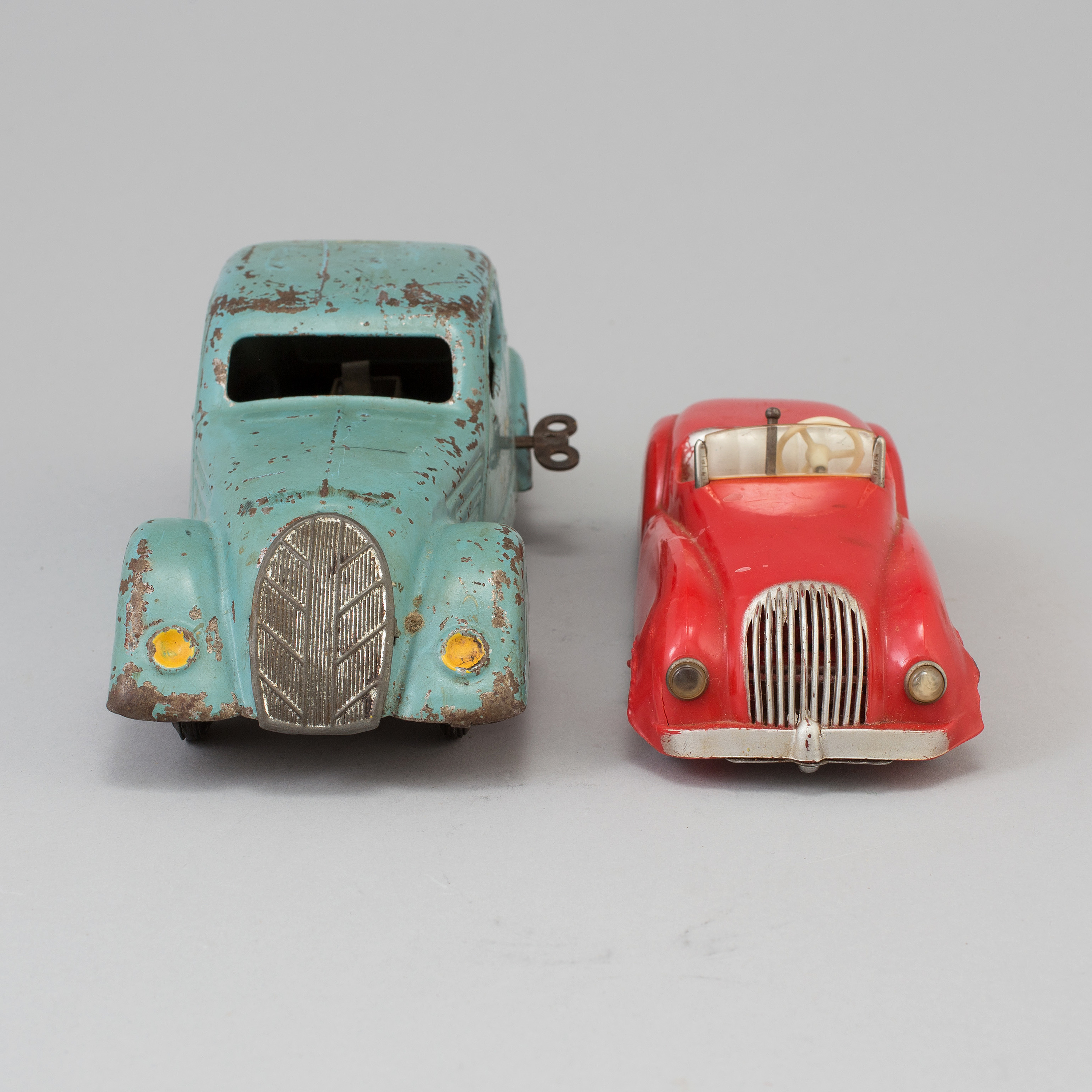 A set of two clockwork TOY CARS, one French JEP sedan 7475-JEP and one ...