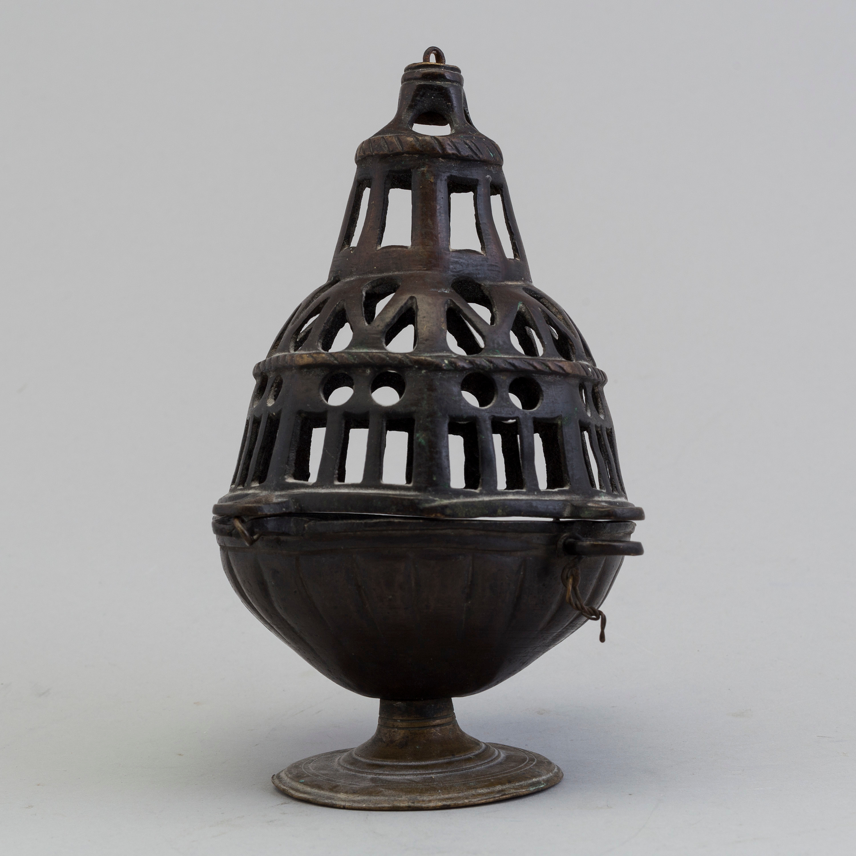 A BRONZE CENSER, probably northern european, late medieval. - Bukowskis