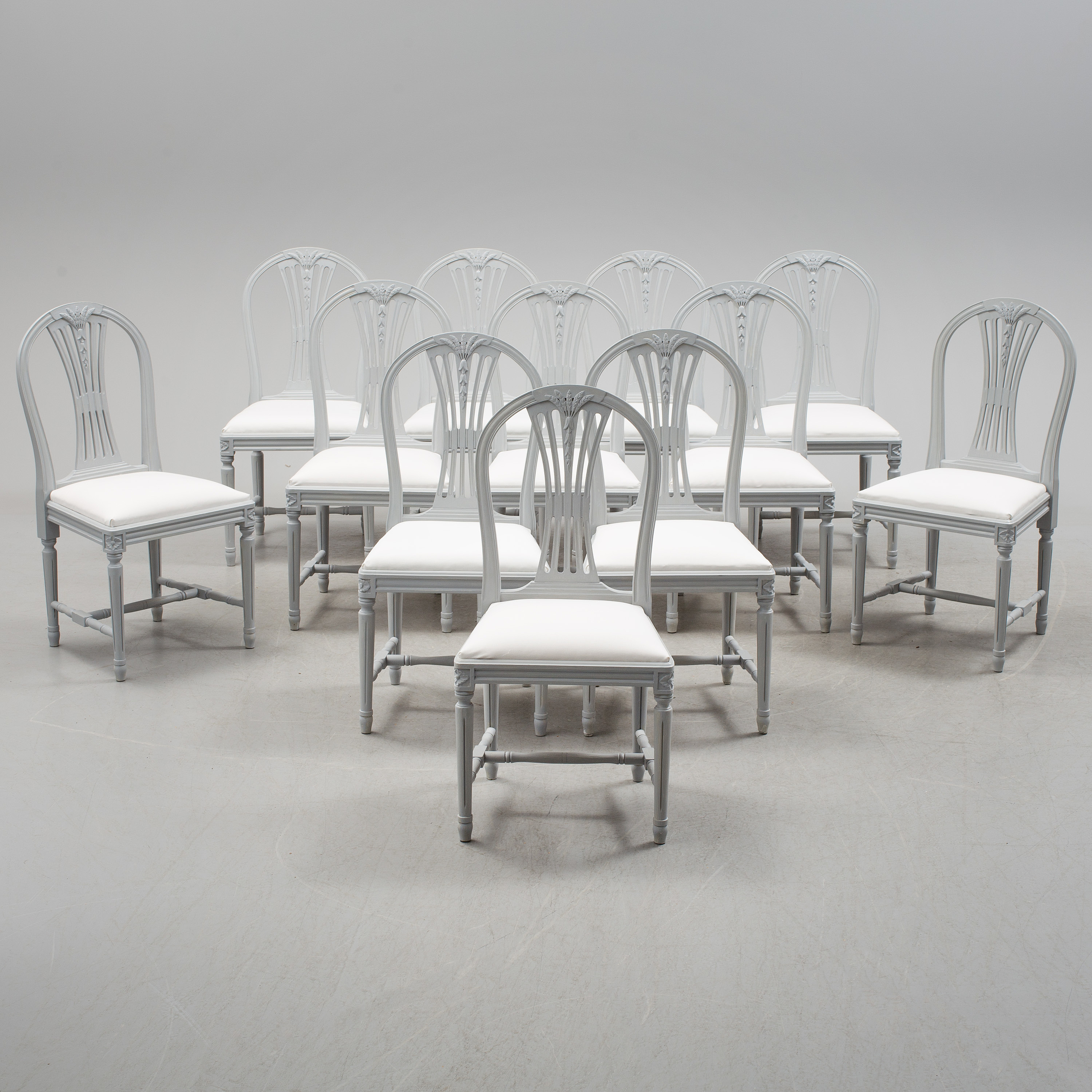 A set of 12 similar chairs, 20th century. - Bukowskis