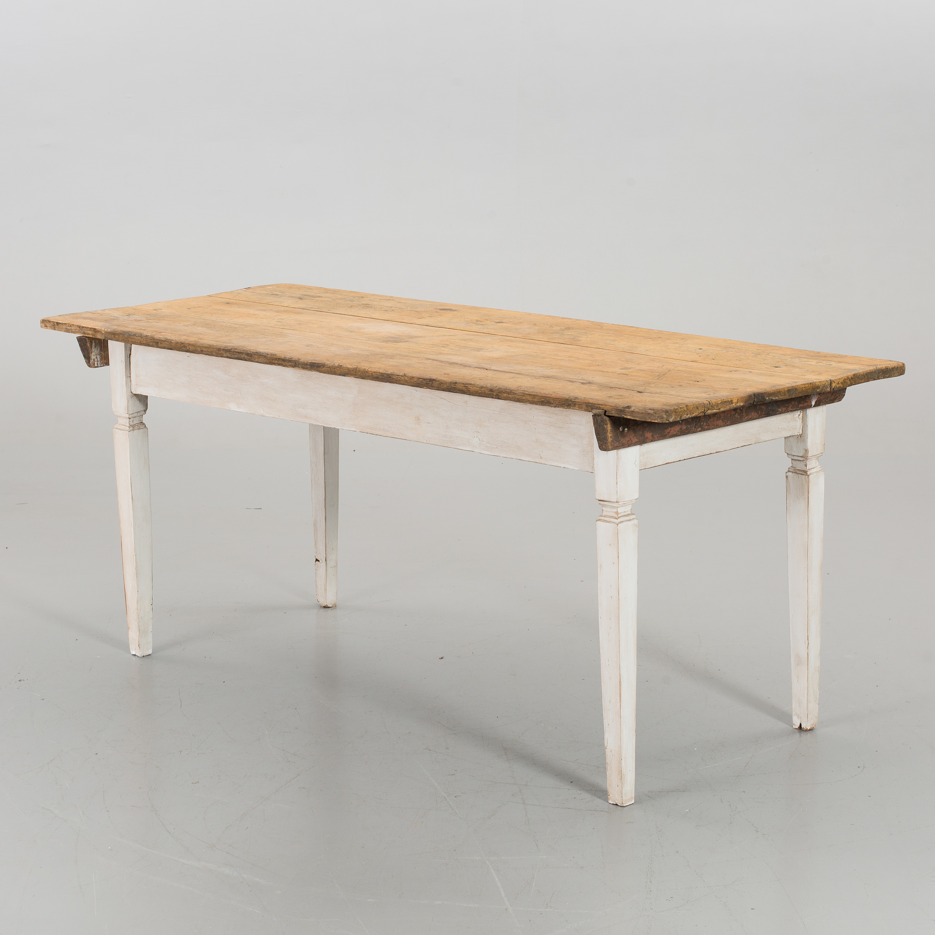EARLY 29TH CENTURY KITCHEN TABLE. - Bukowskis