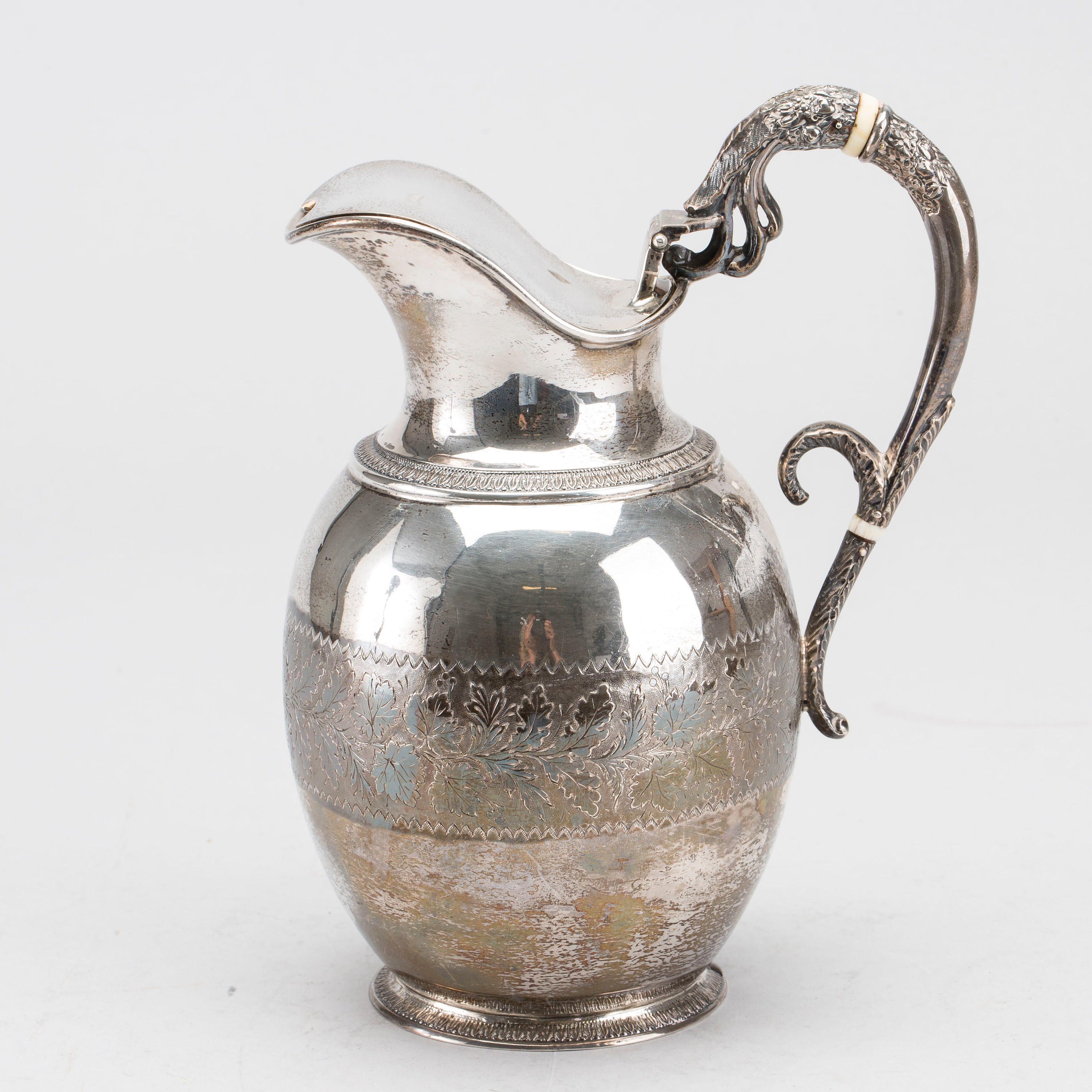 A silver jar, JB Carrington London 1886, - Bukowskis