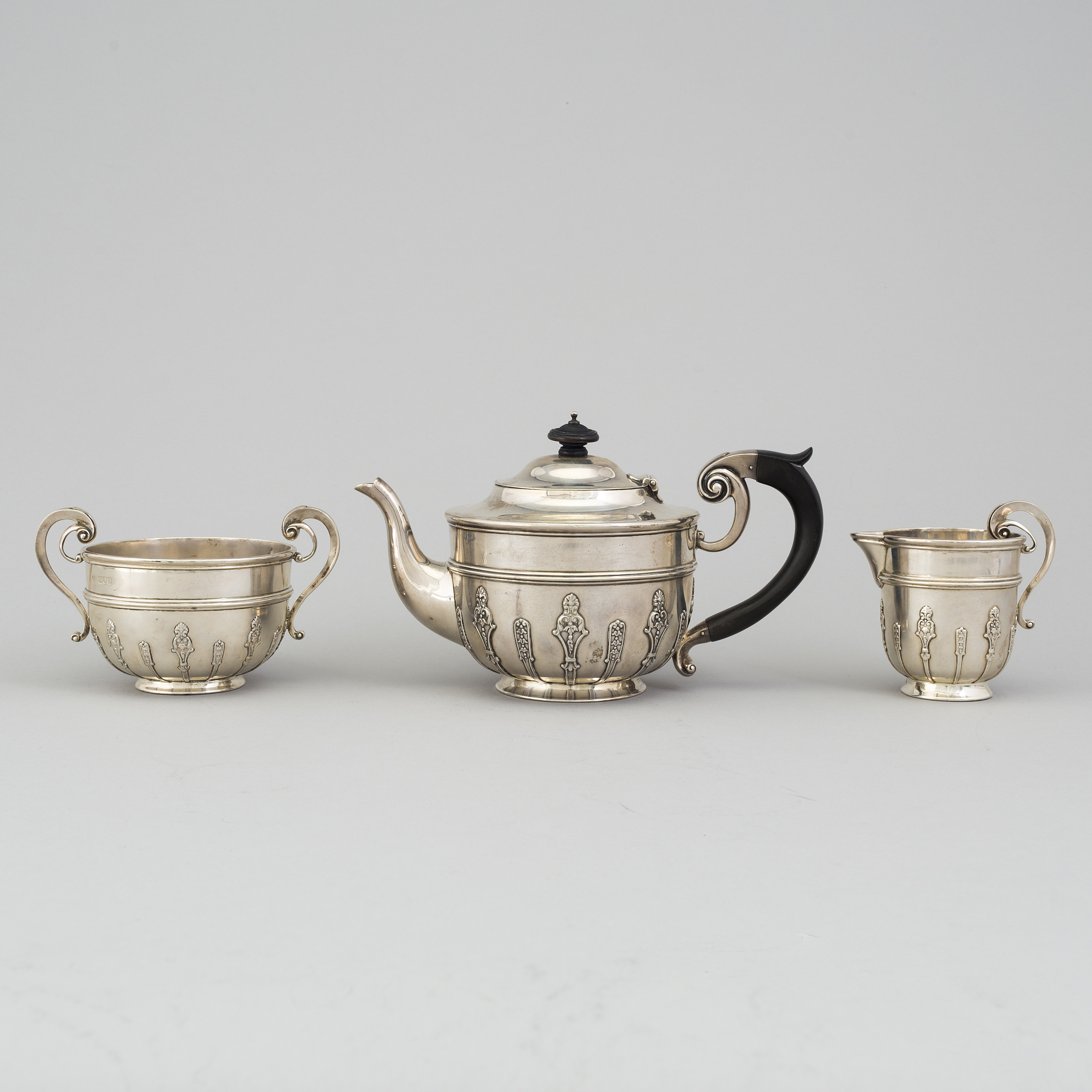 TESERVIS, 3 delar, silver, Goldsmiths and Silversmiths Company, London ...