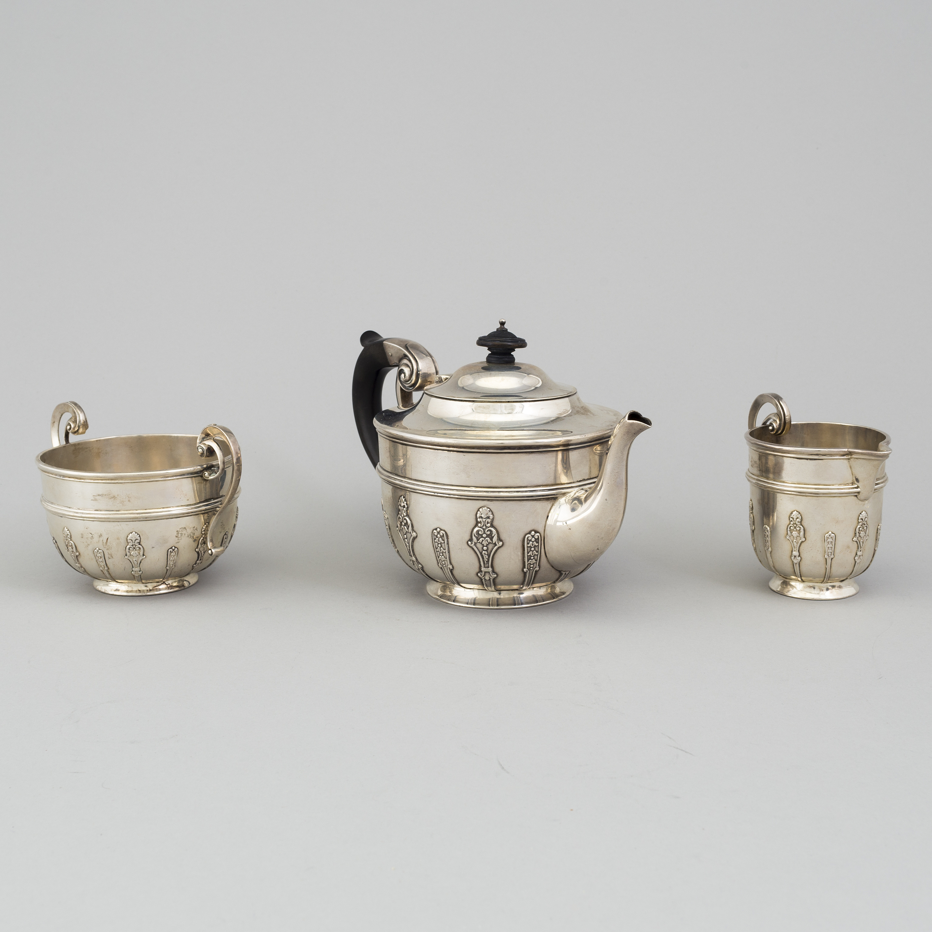 TESERVIS, 3 delar, silver, Goldsmiths and Silversmiths Company, London ...