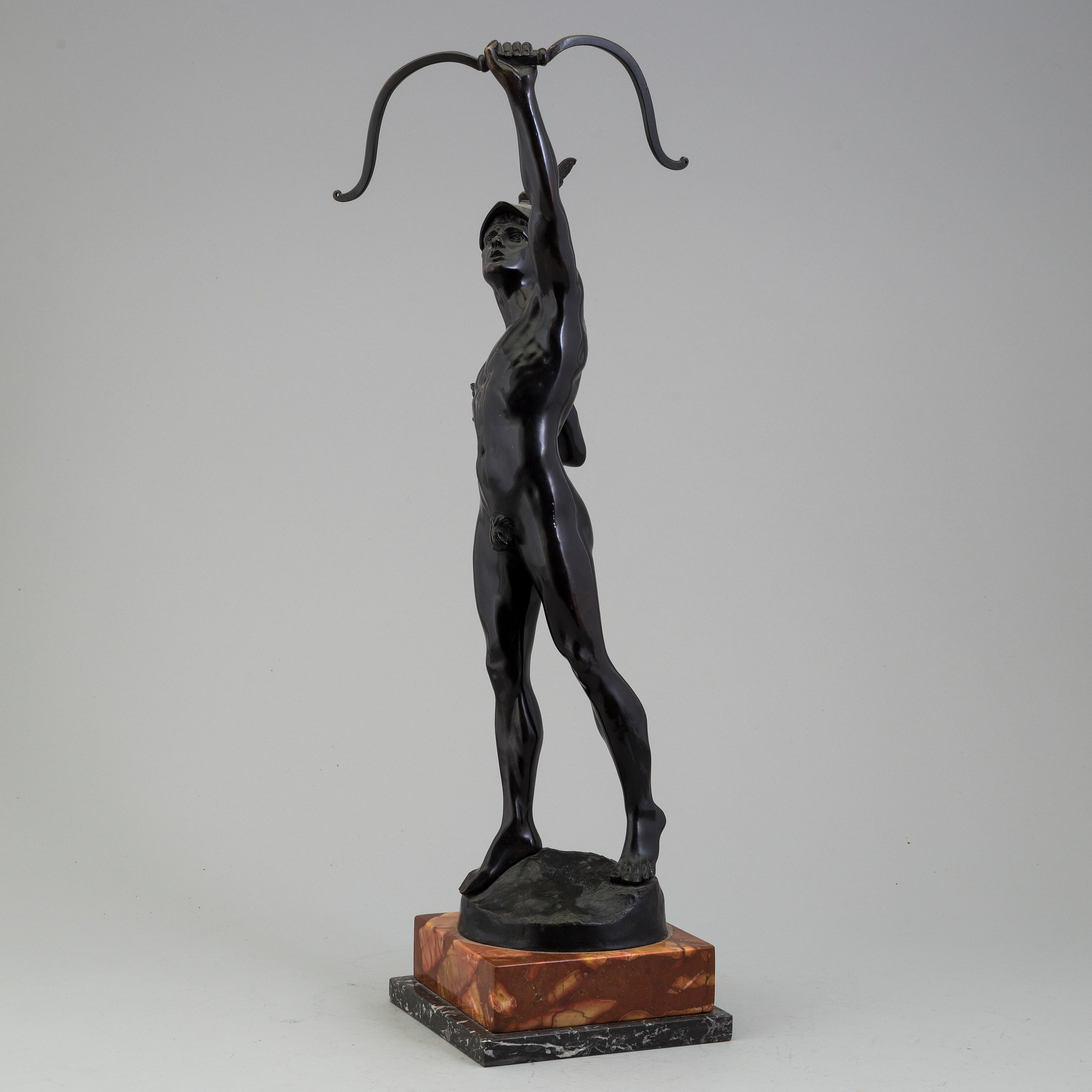 A bronze sculpture by Franz Iffland. - Bukowskis
