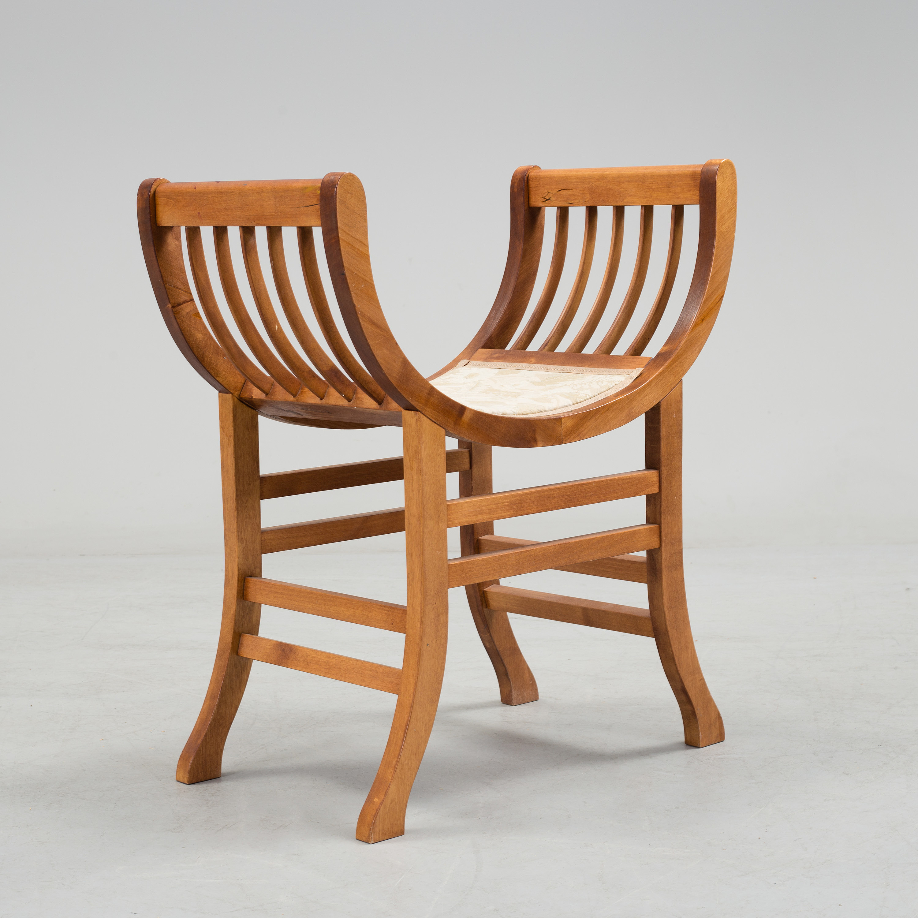 TABURETT, sent 1900-tal. - Bukowskis