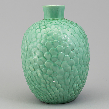 A 1940´s earthenware Anna-Lisa Thomson vase from Upsala Ekeby. - Bukowskis