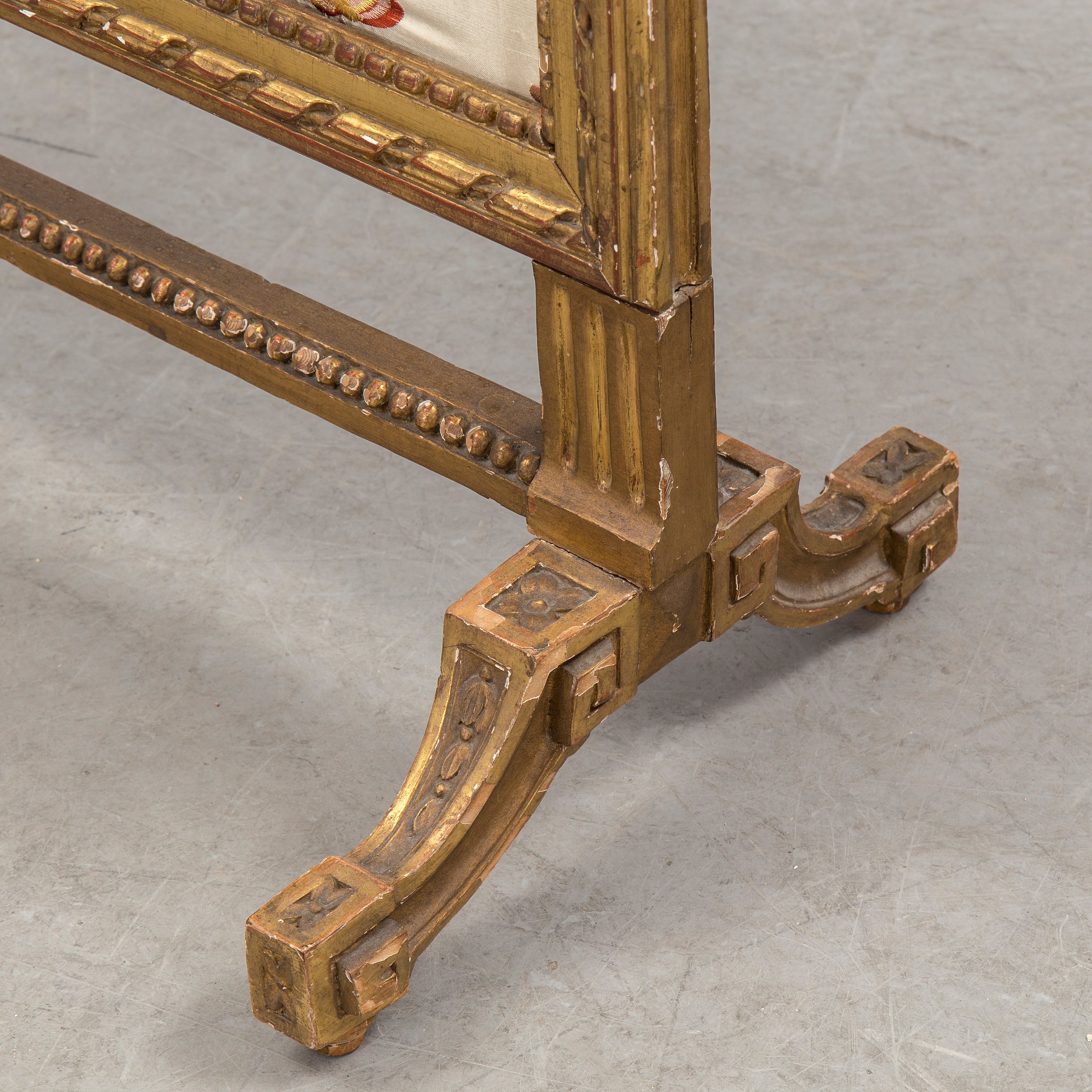 BRASSKÄRM, Louis Seize-stil, 1800-talets senare del. - Bukowskis