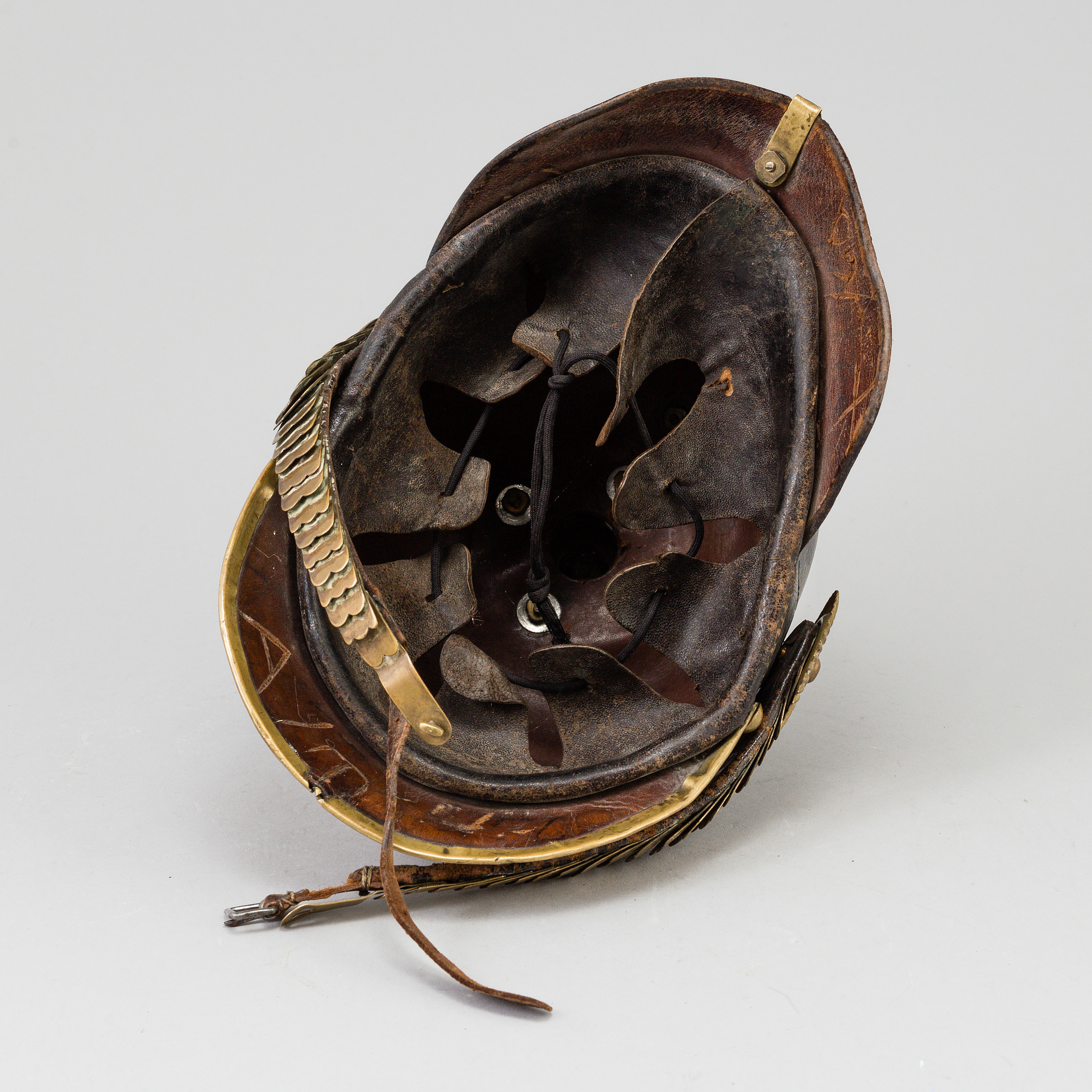 A Swedish Royal military helmet m/ 1894, early 20th century. - Bukowskis