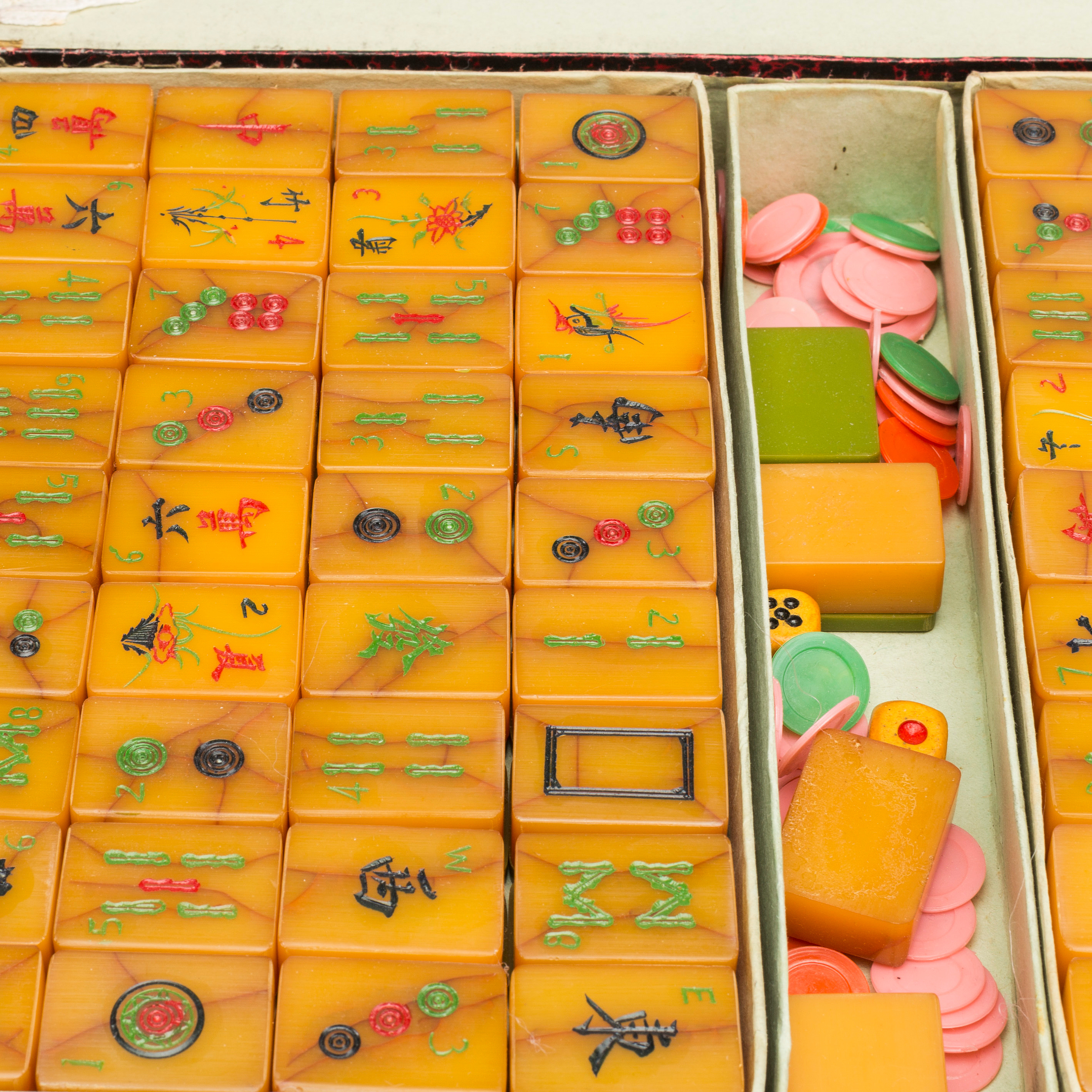 A MAHJONG "FOUR WIND" GAME, mid 20th century. - Bukowskis