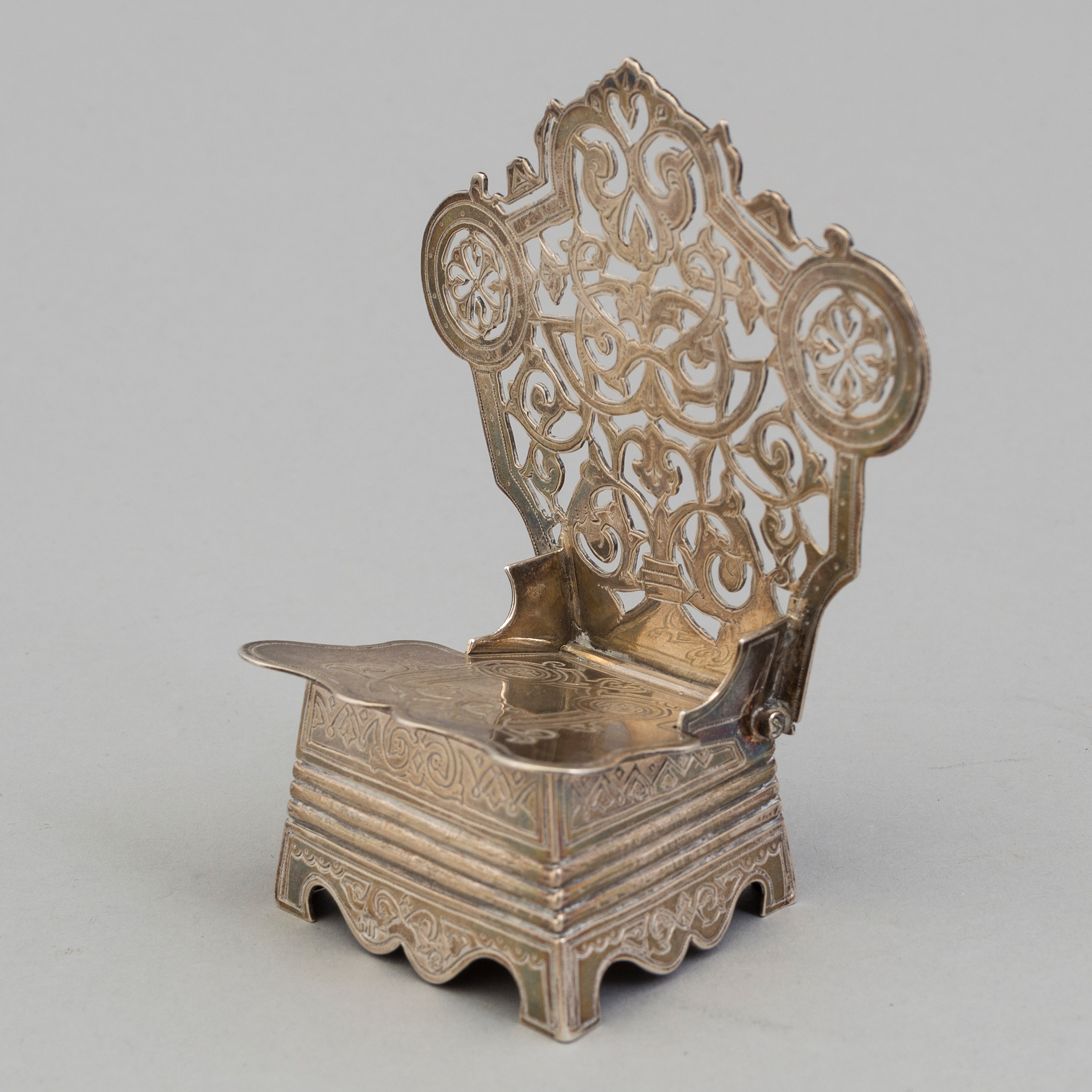 A russian silver salt cellar by Oleks Lev Fedorovich, Moscow,1893 ...