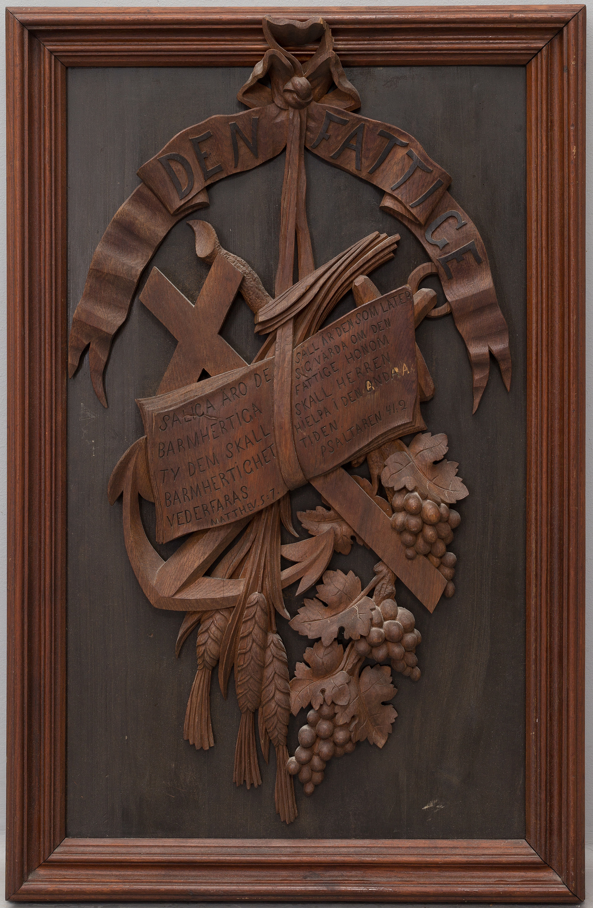 VÄGGRELIEF, skuret trä, ram signerad A Lundmark. - Bukowskis