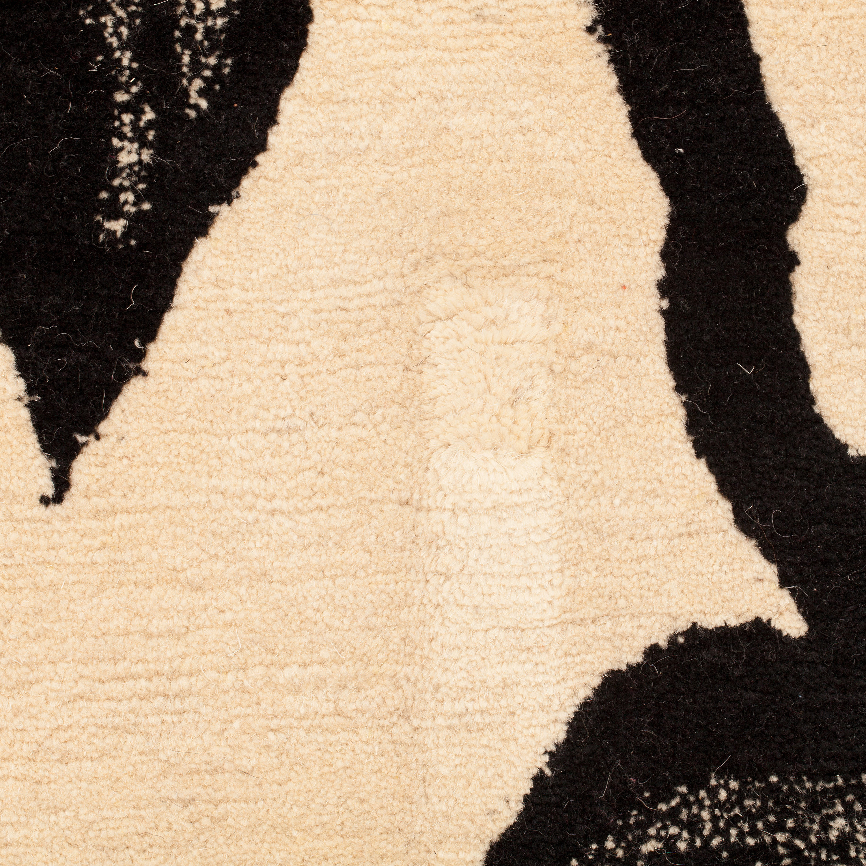 MATTA, "Canvas rose" Lulu Guinness, The Rug Company, ca 275 x 184 cm ...