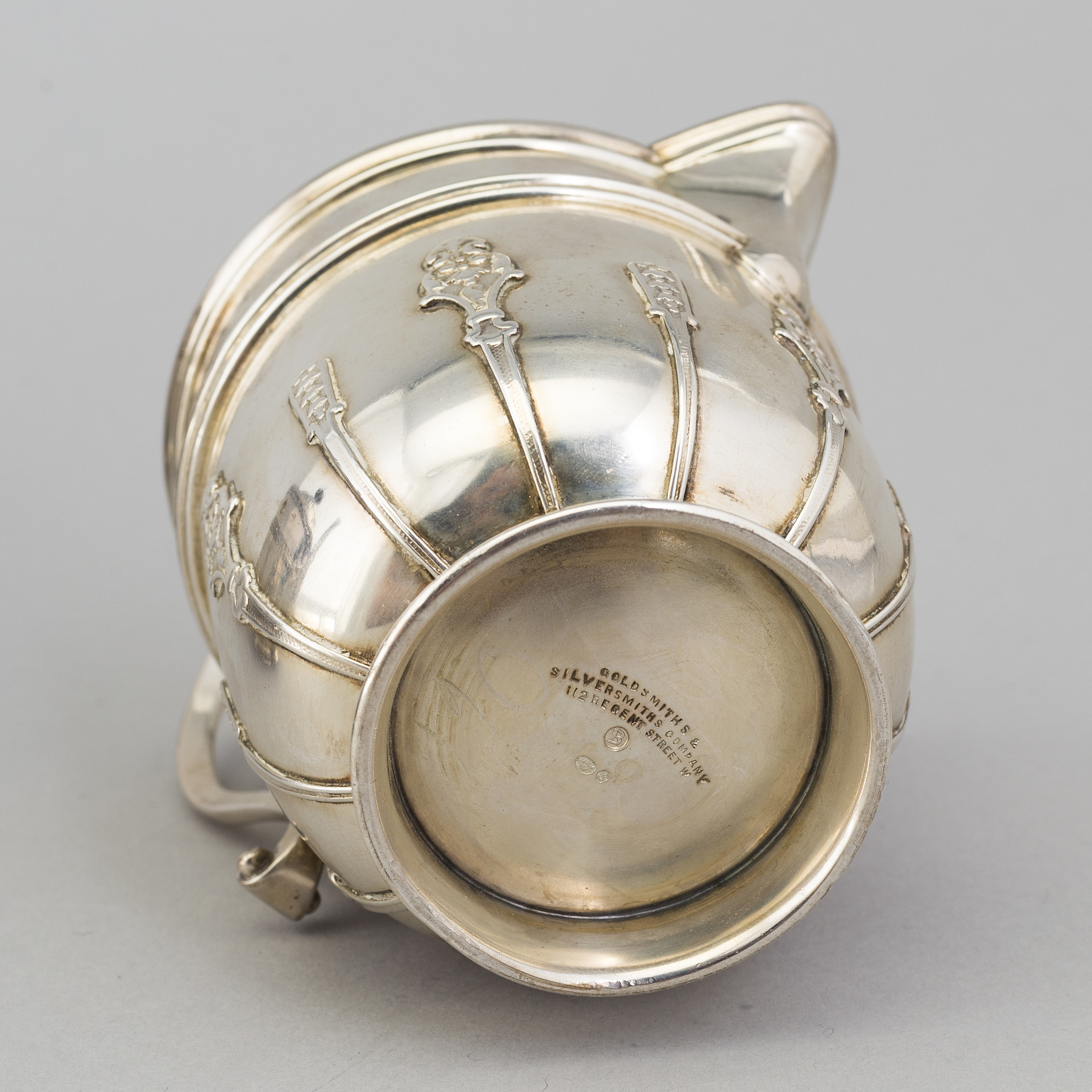 TESERVIS, 3 delar, silver, Goldsmiths and Silversmiths Company, London ...