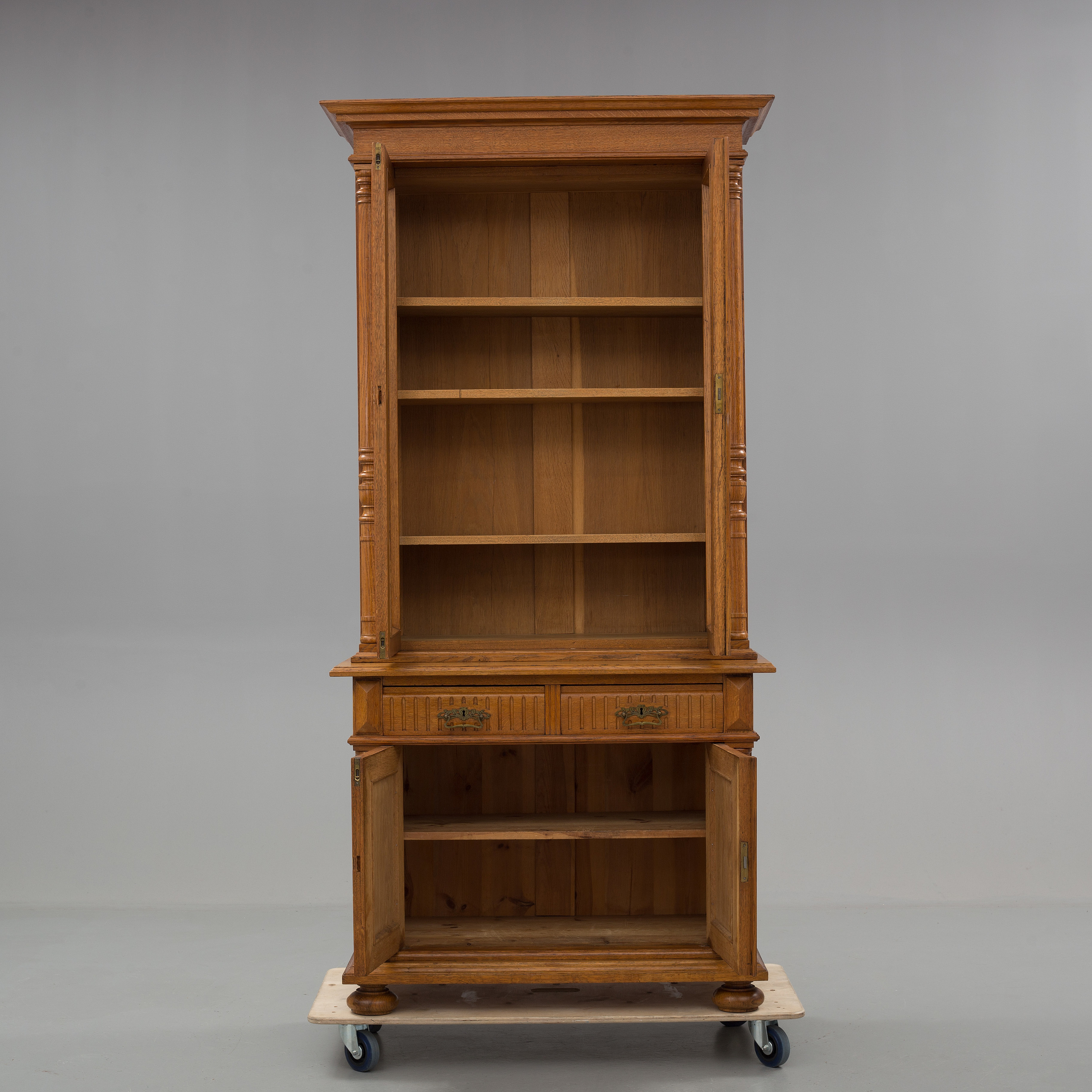 BOOKCASE, late 19th century. - Bukowskis