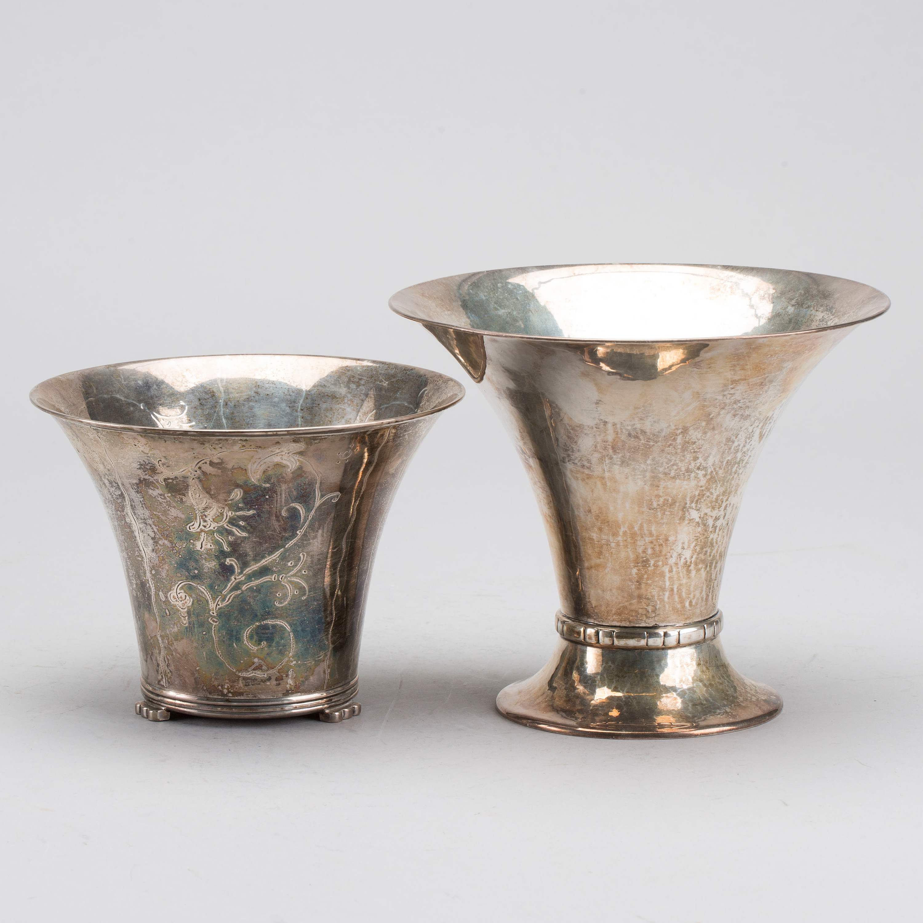 A set of two Swedish silver bowls, mark of Dahlgren Malmö 1935 and ...