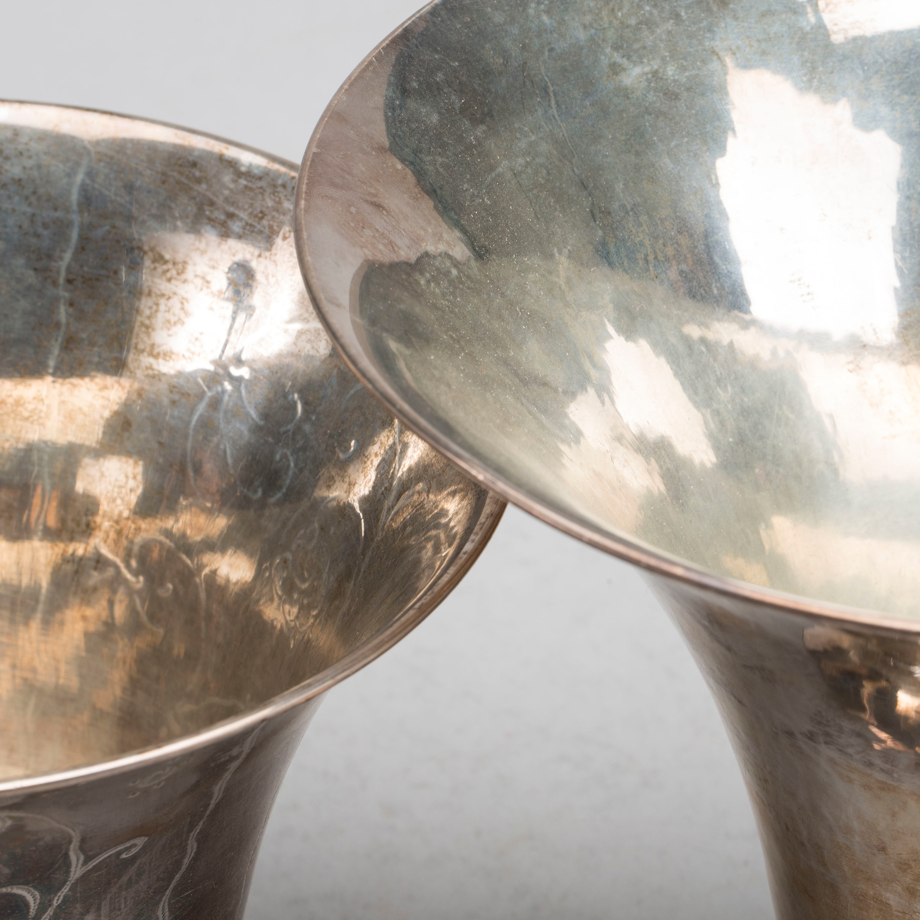 A set of two Swedish silver bowls, mark of Dahlgren Malmö 1935 and ...