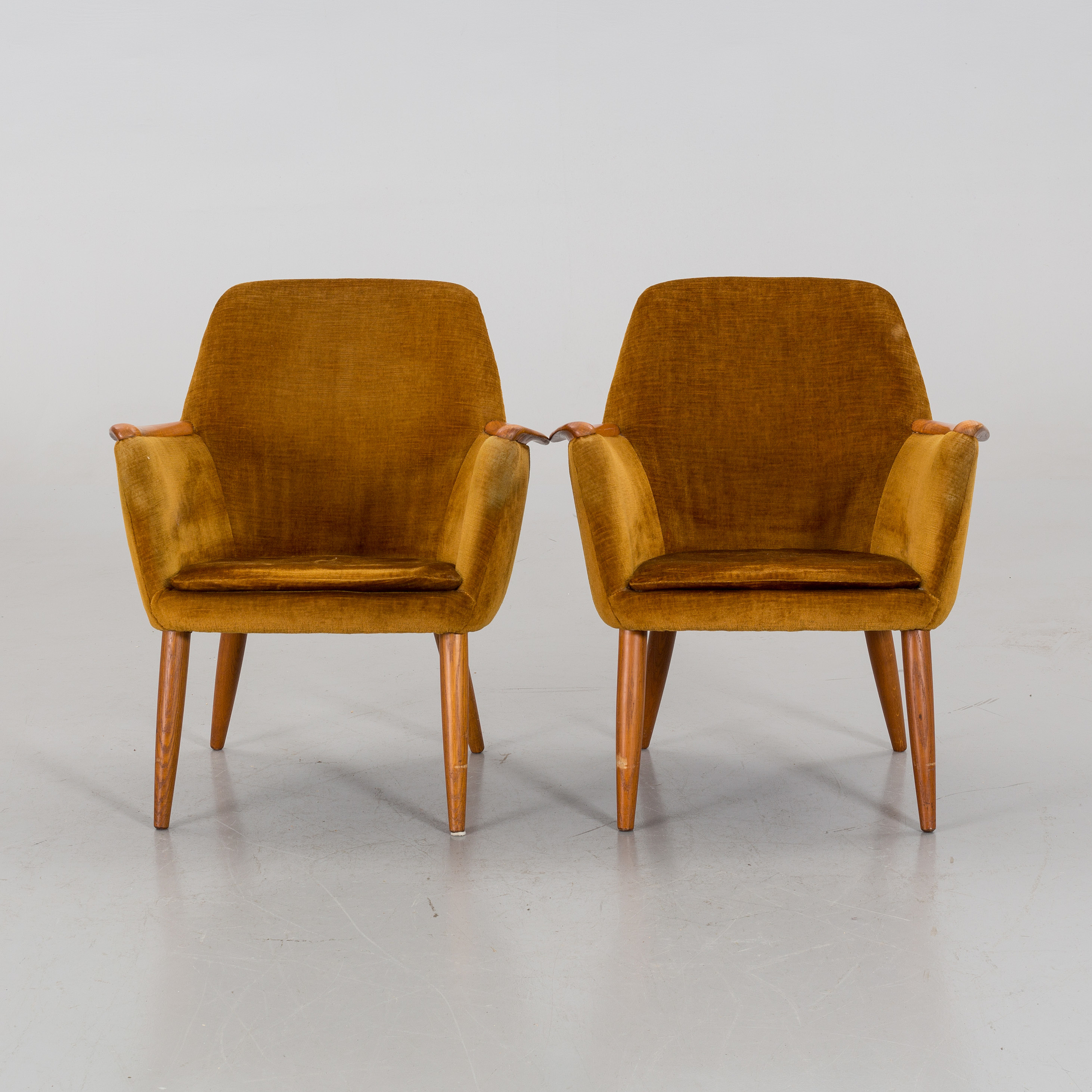 A pair of armchair, late 20th century, - Bukowskis