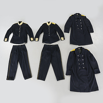 Four uniforms for the swedish army, model 1886. - Bukowskis
