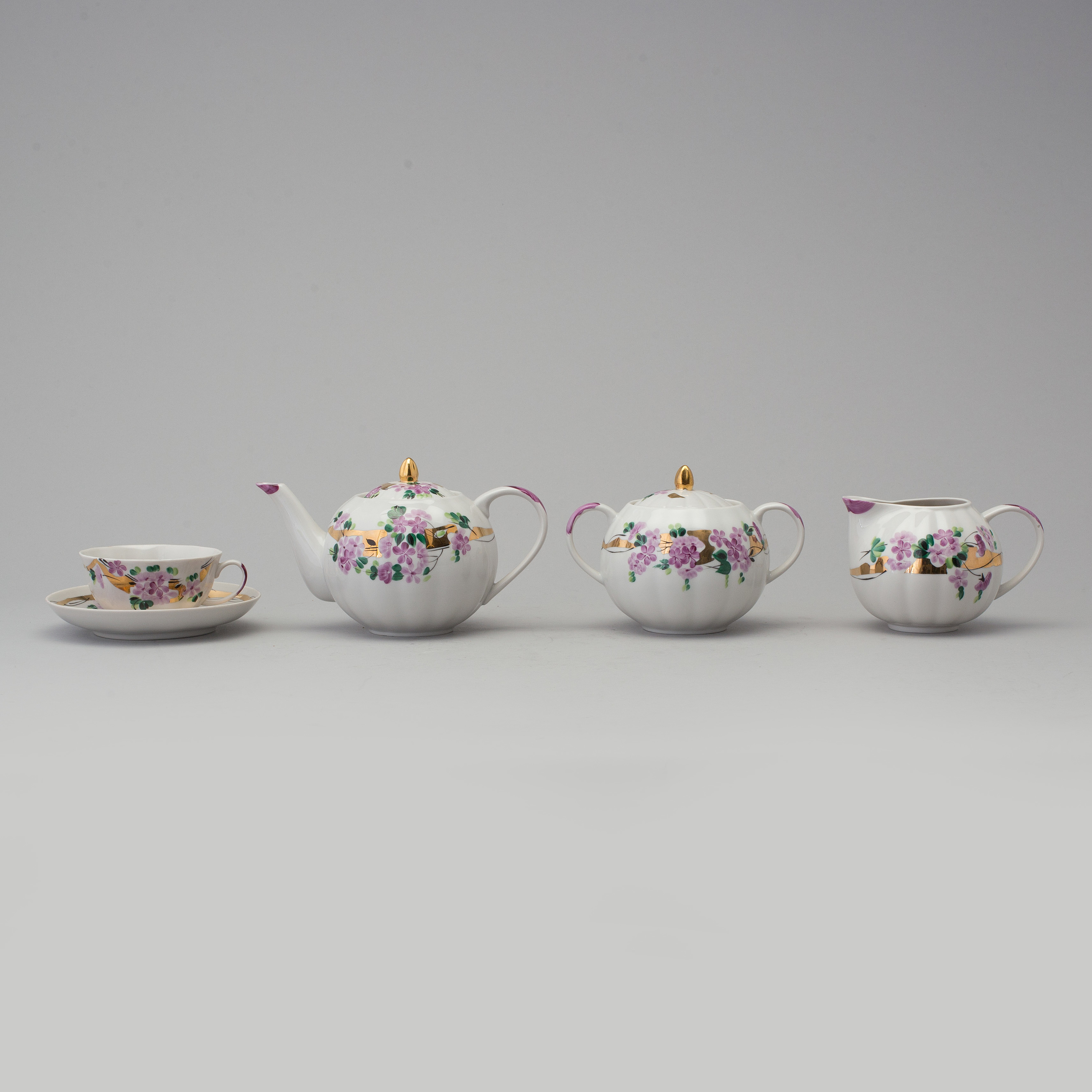 9 pieces of tea tableware, Lomonosov, Russia. - Bukowskis