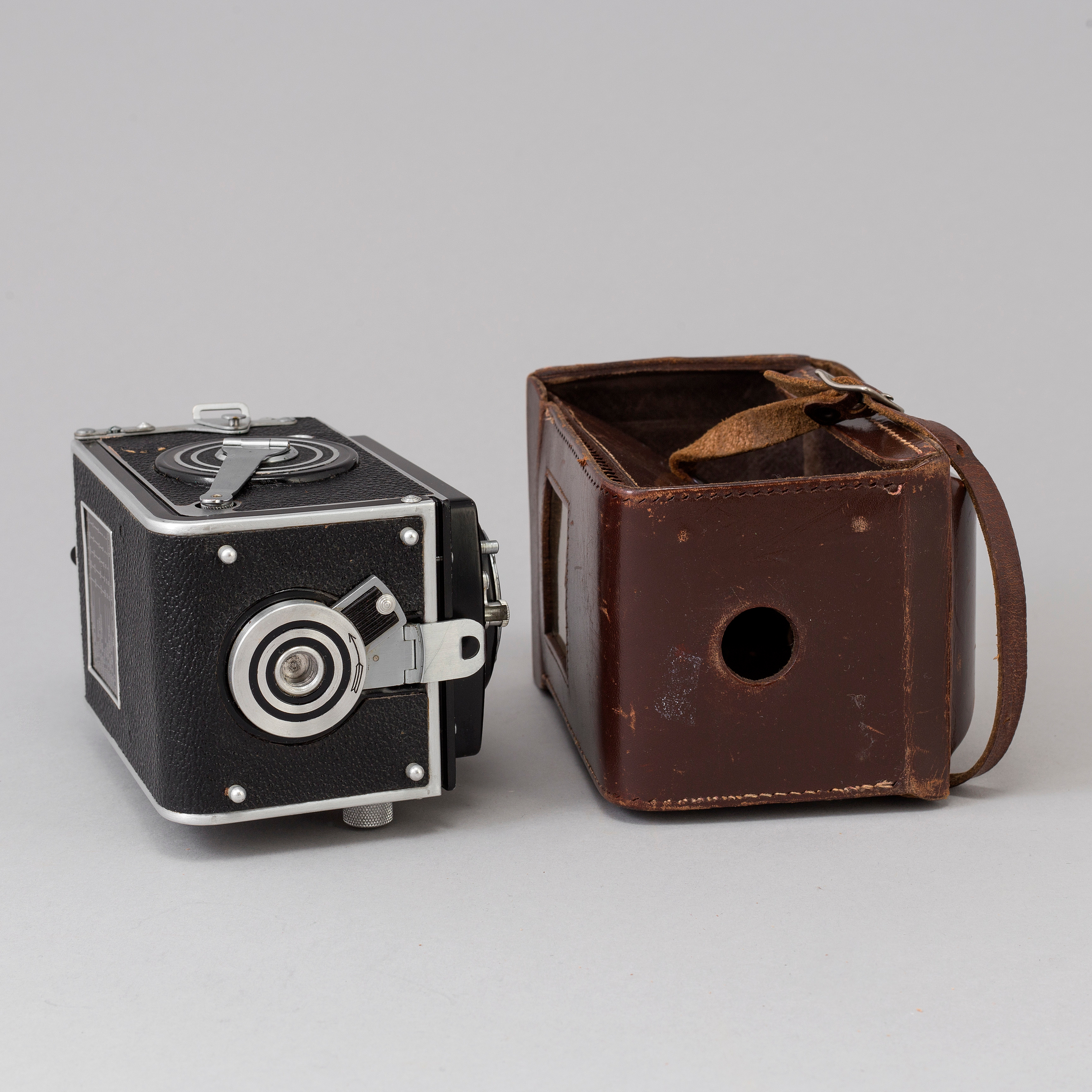 MELLANFORMATSKAMERA, Rolleiflex Automat Modell 2, nr. 1086109. Tyskland ...