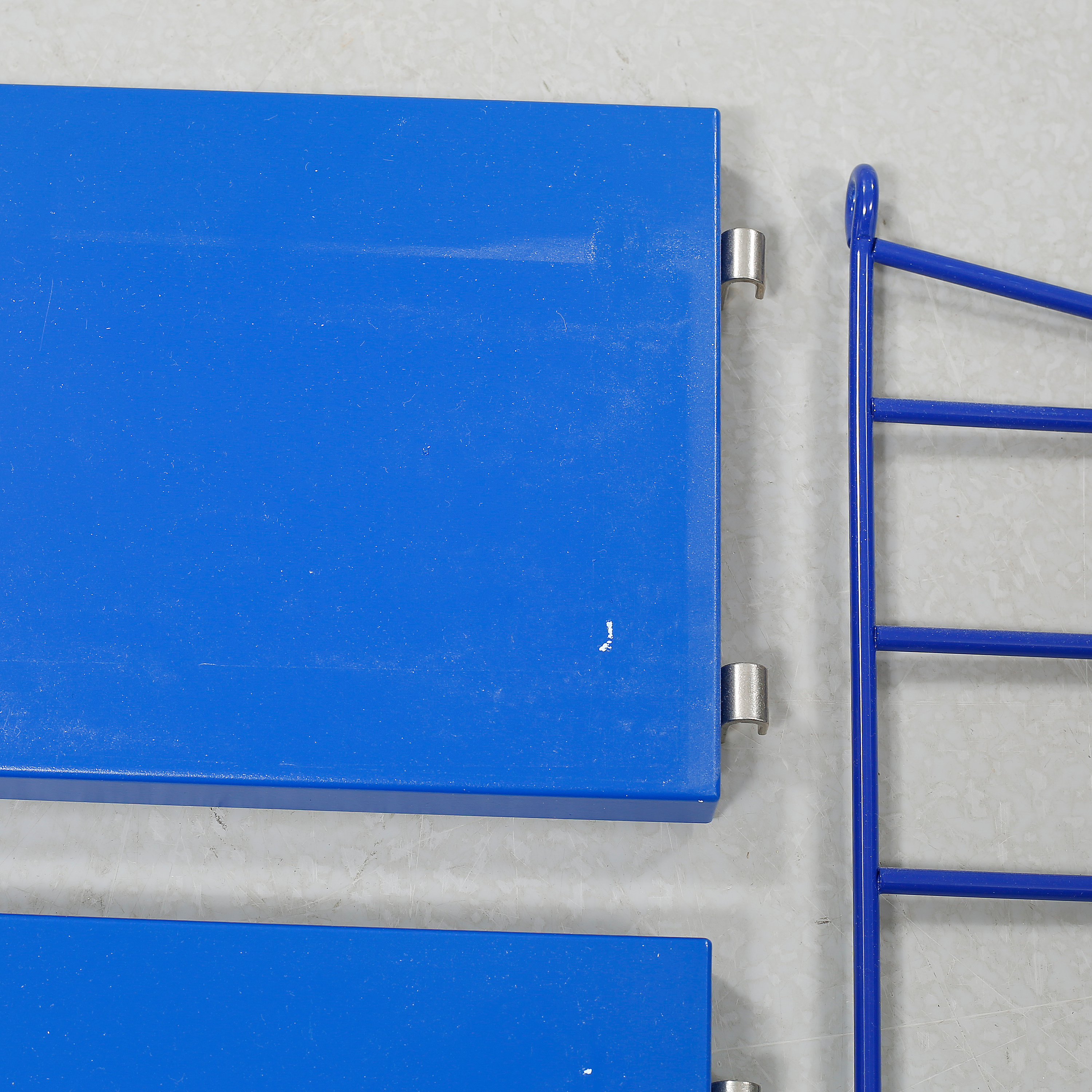 NILS STRINNING, bokhyllor, 4 st "String", 2000-tal. - Bukowskis