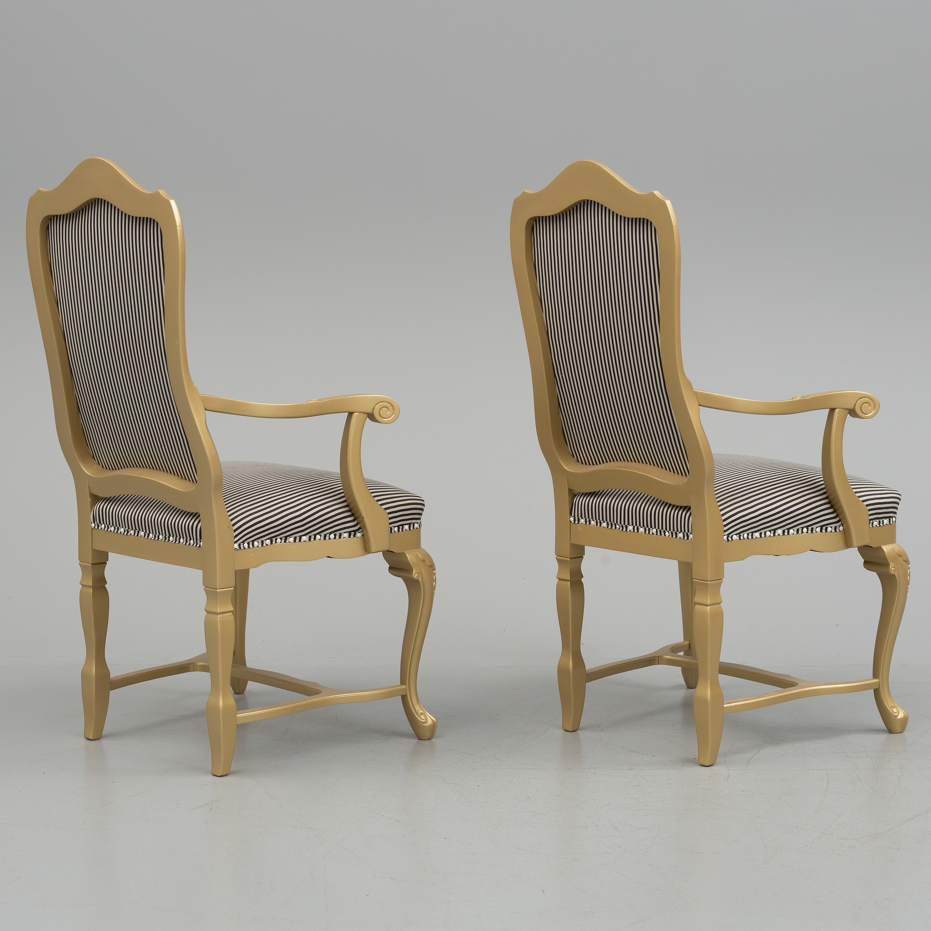 A pair of rococo style armchairs, second half 20th century. - Bukowskis