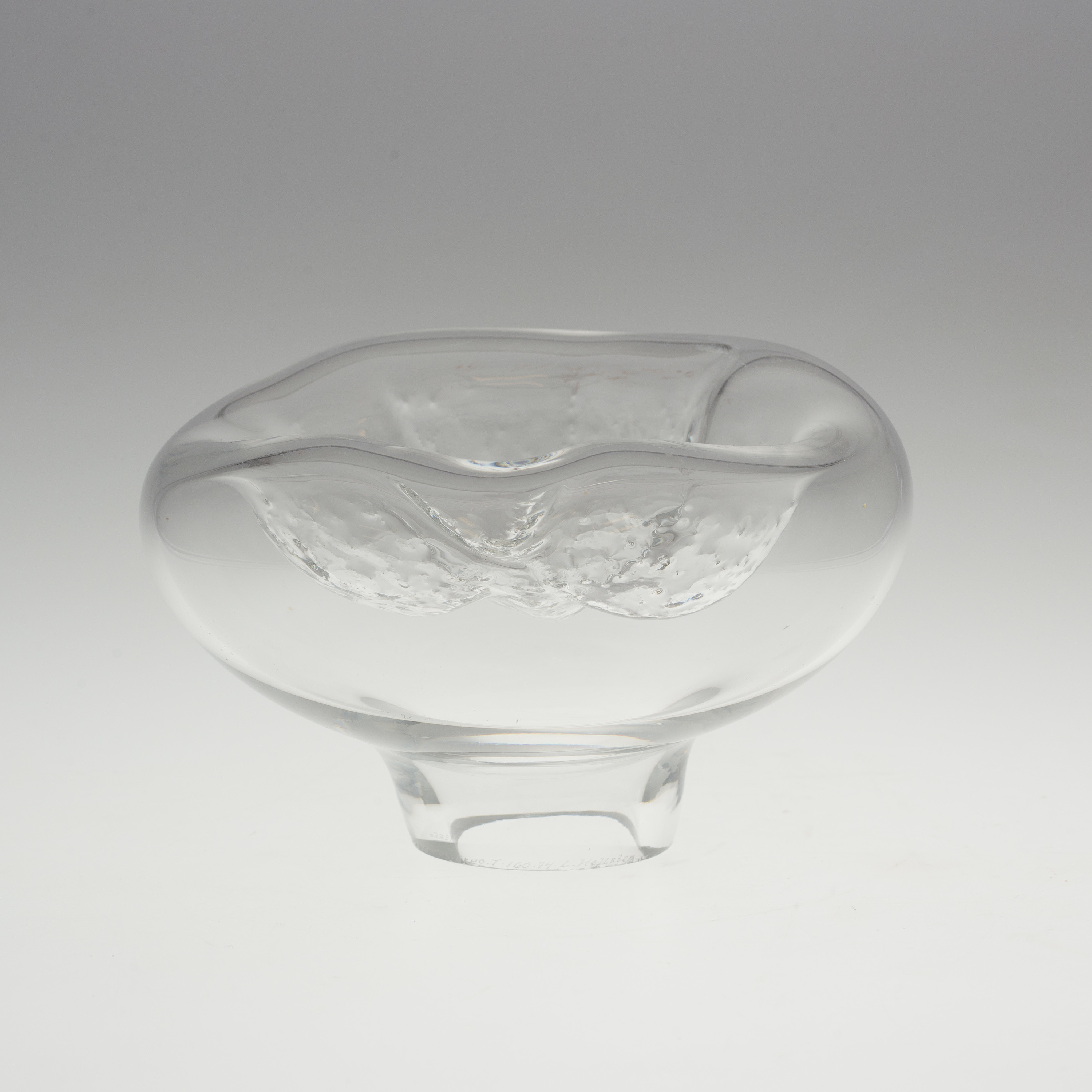 LARS HELLSTEN, skulptur, glas, Orrefors Expo, signerad. - Bukowskis