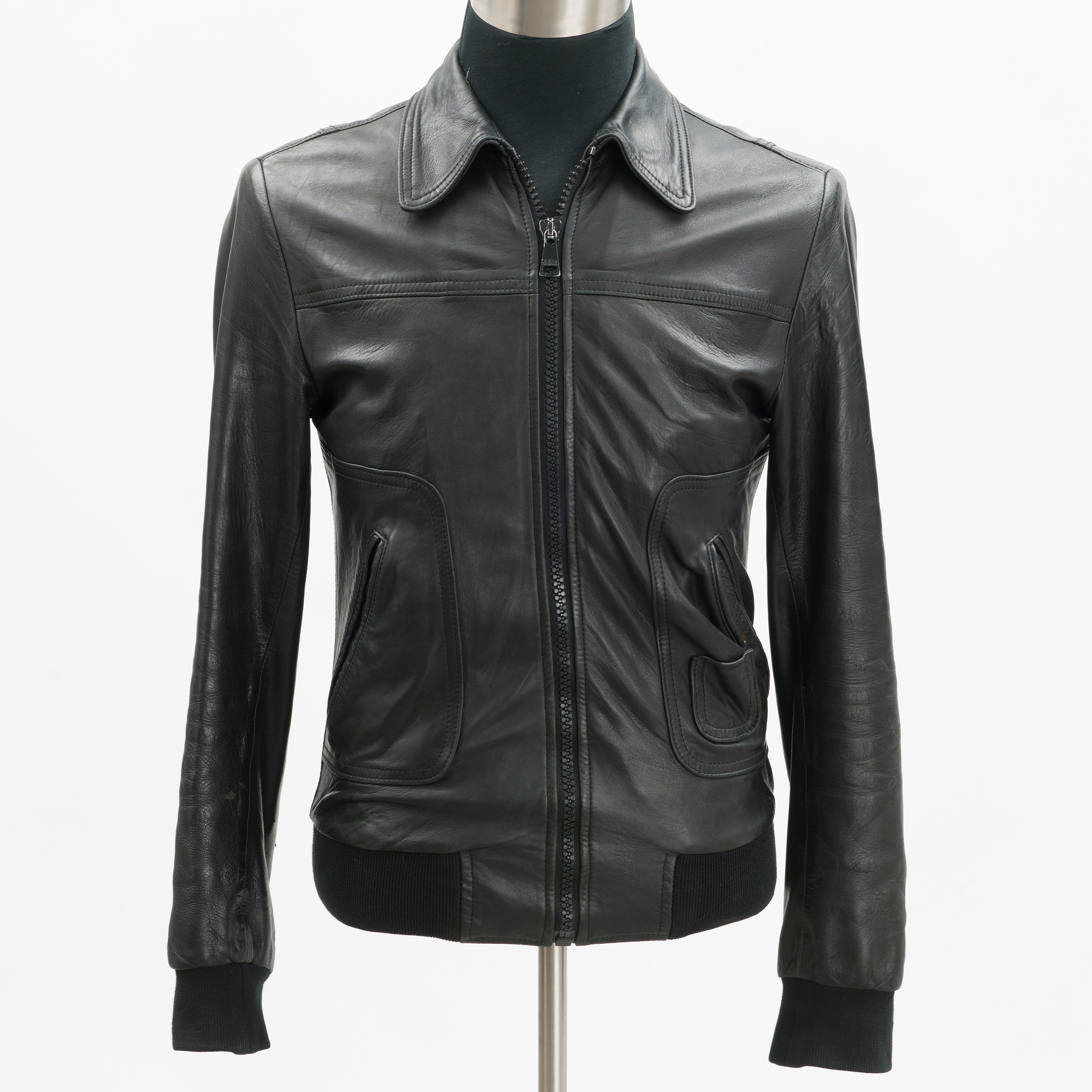 Mens Black Leather Jacket, size 48. - Bukowskis