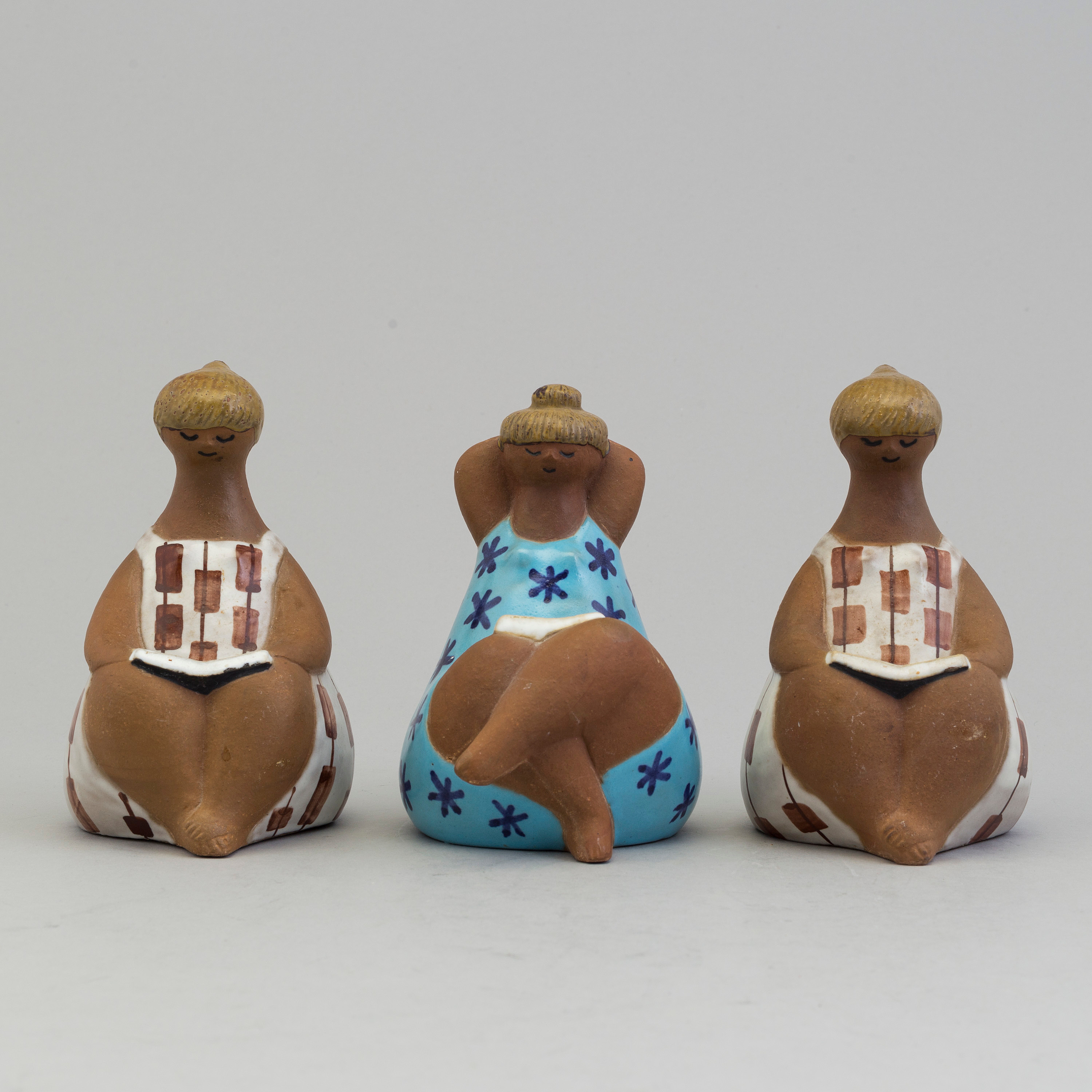 LISA LARSON, figuriner, 3 st, stengods, ur "ABC-Flickorna", Gustavsberg ...
