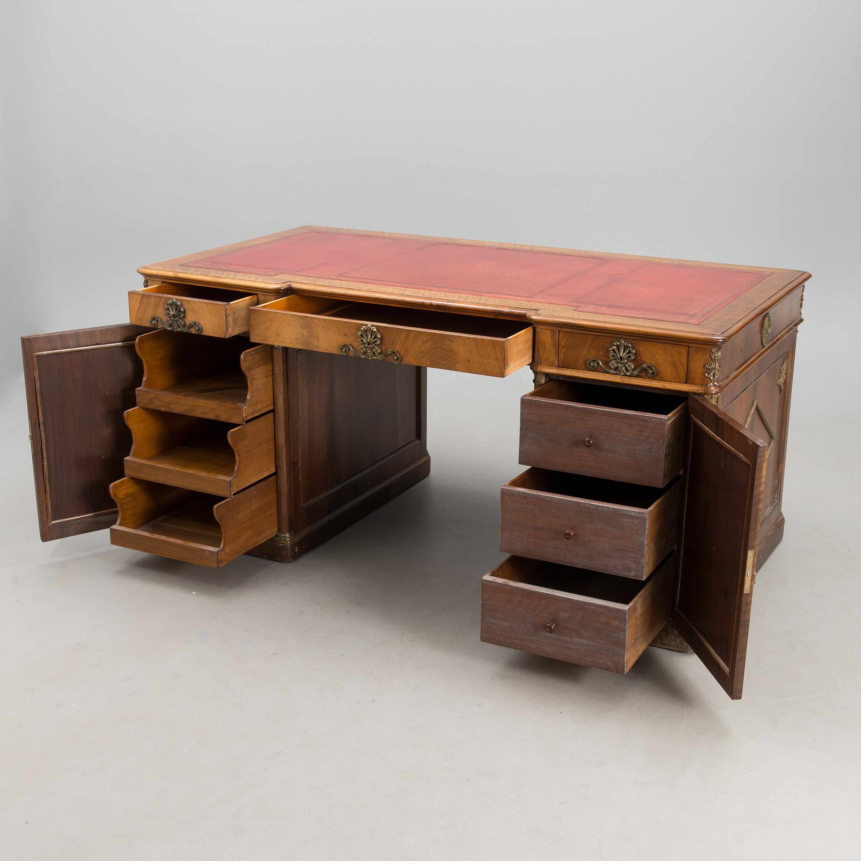 An empire style writing desk from 1870s. - Bukowskis
