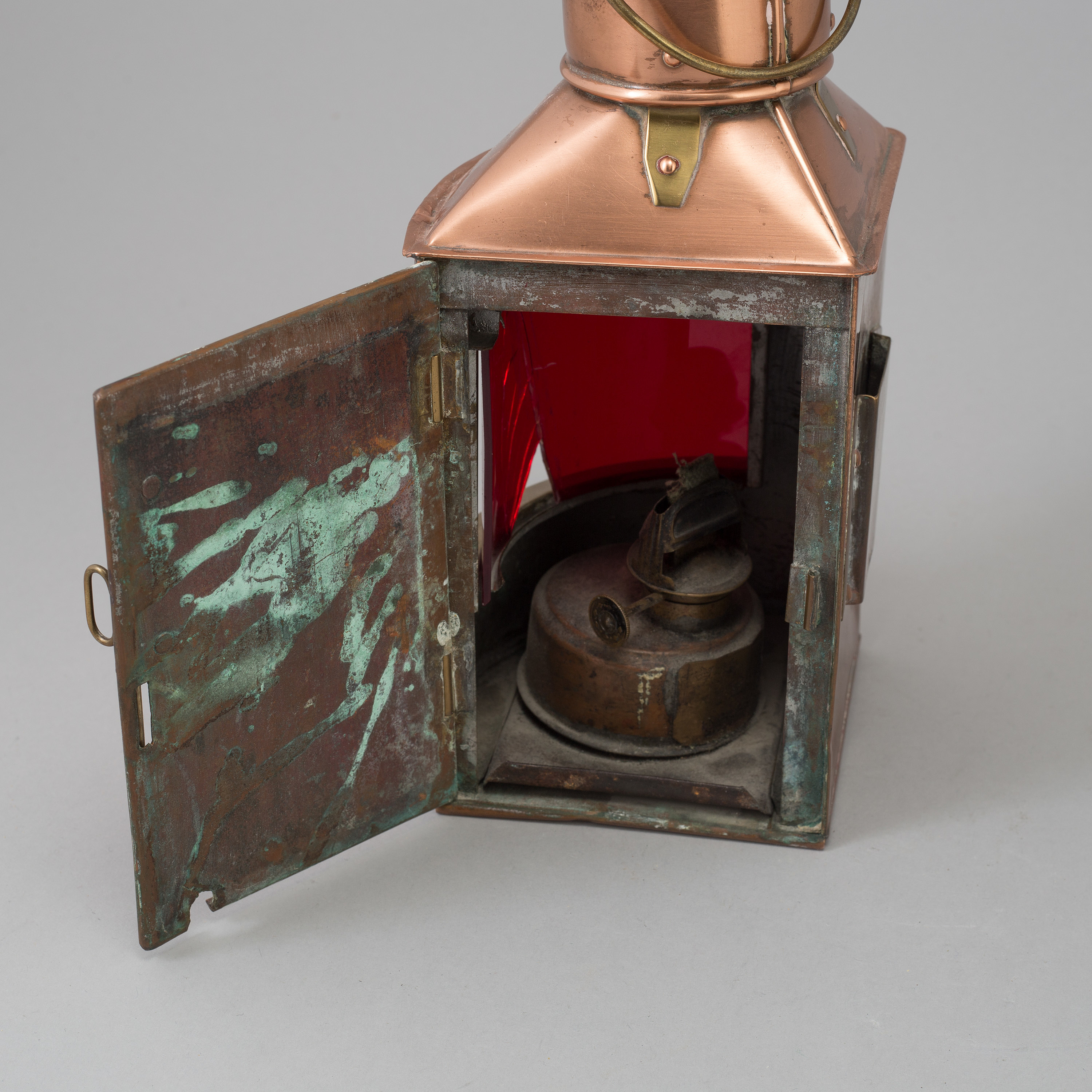 LANTERNOR, 2 st, koppar, Erik Ohlsson, Helsingborg. 1900-tal. - Bukowskis